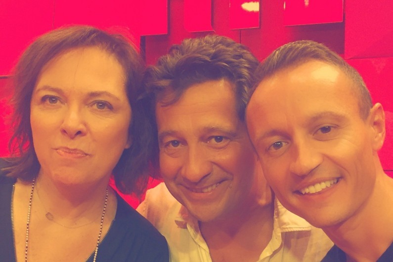 Laurent Gerra allume la télé