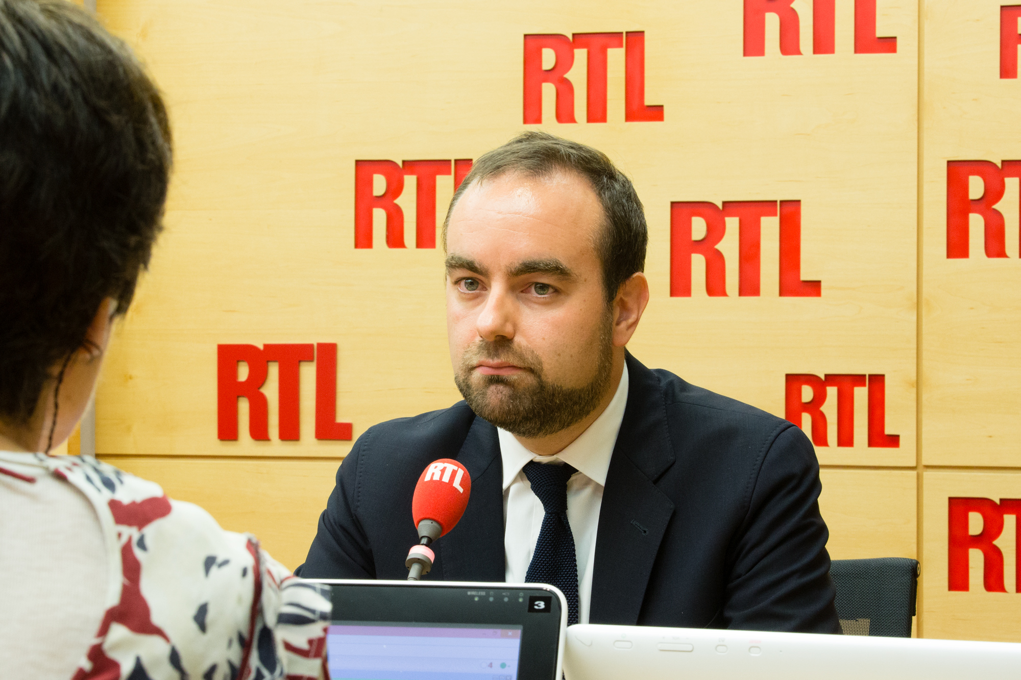 Pollution à Paris : "Il y a un problème de méthode", selon Sébastien ...