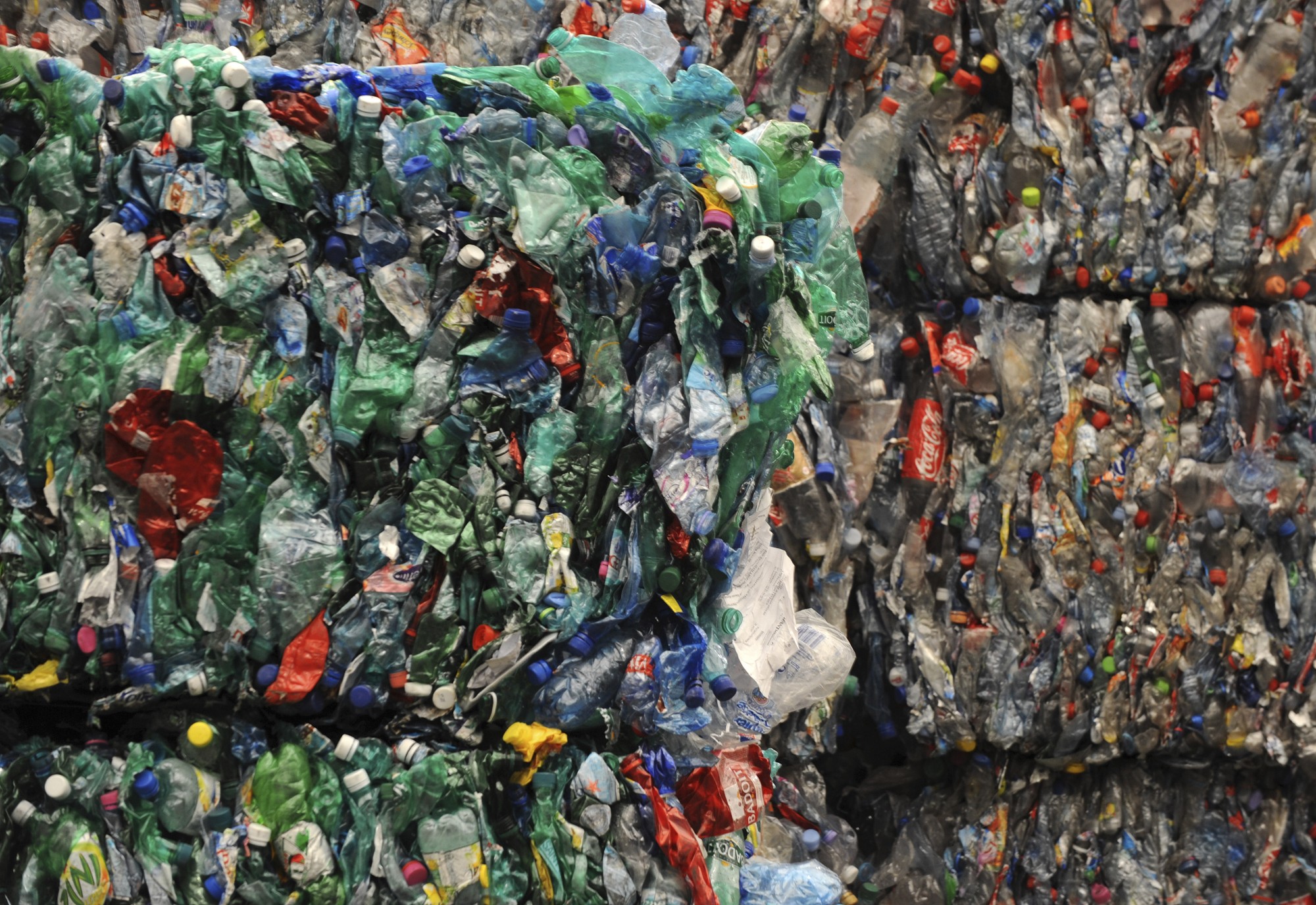 Déchets plastiques : quelles sont les entreprises qui polluent le plus