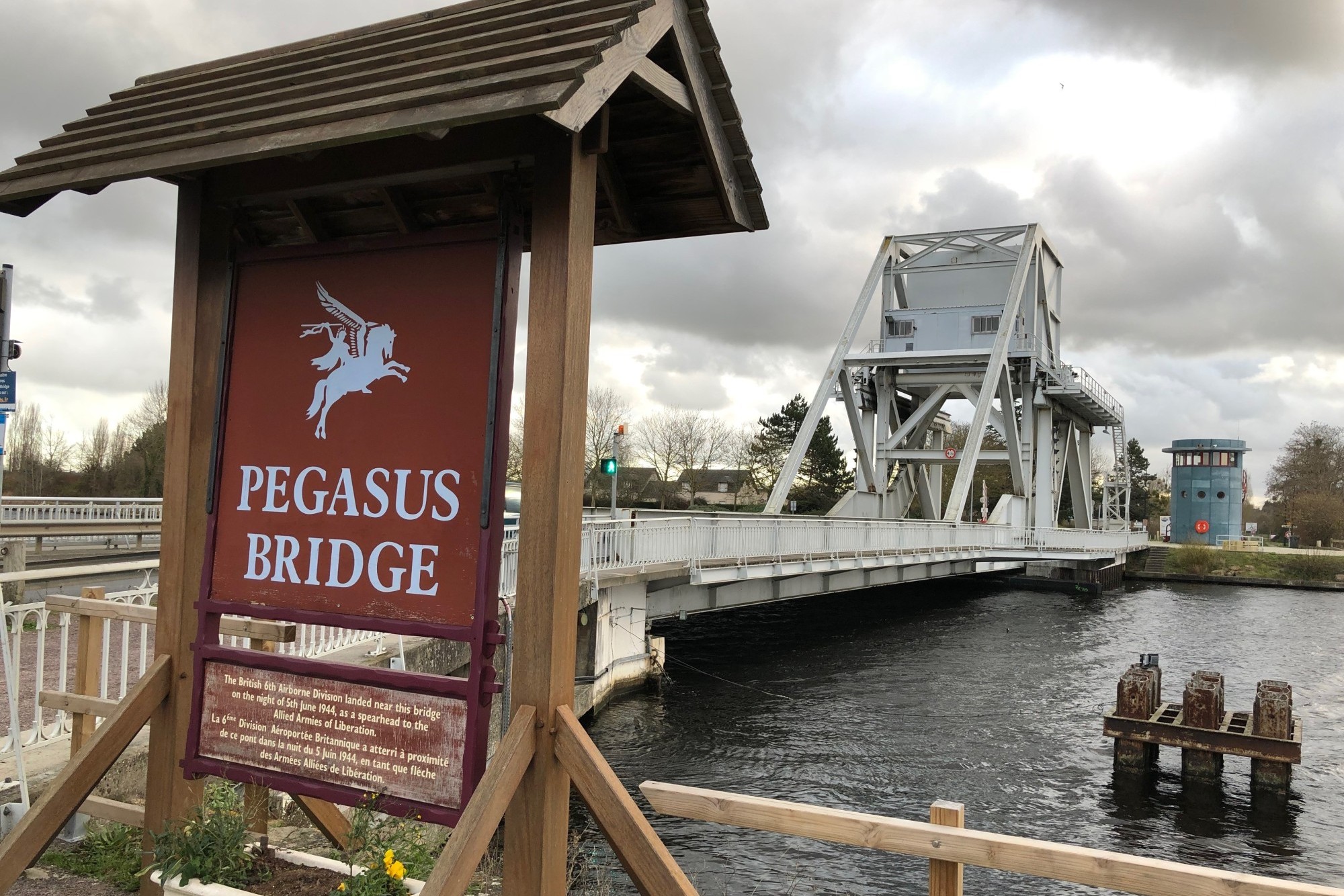 75e anniversaire du Débarquement : Pegasus Bridge le premier lieu pris ...