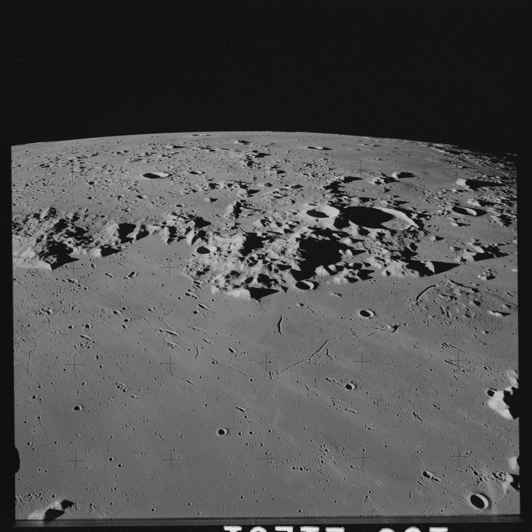 La Nasa dévoile plus de 8.000 photos des missions Apollo