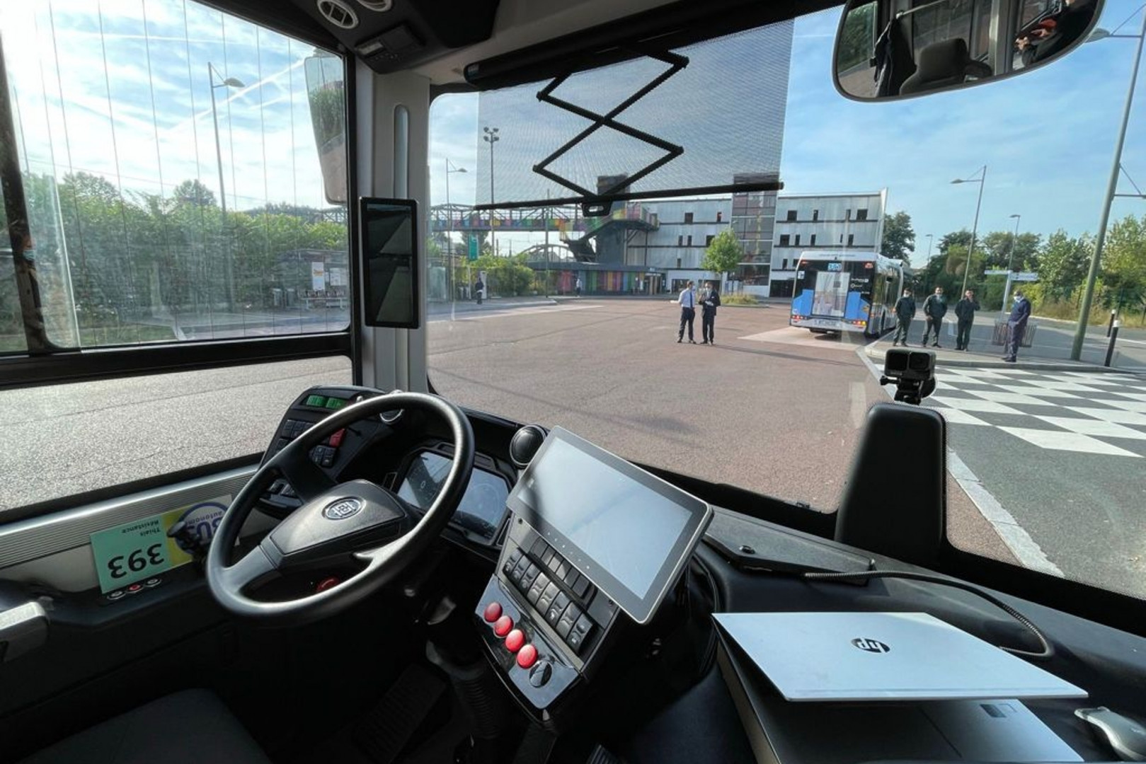RATP : RTL est monté à bord du premier bus autonome testé sur une ligne ...