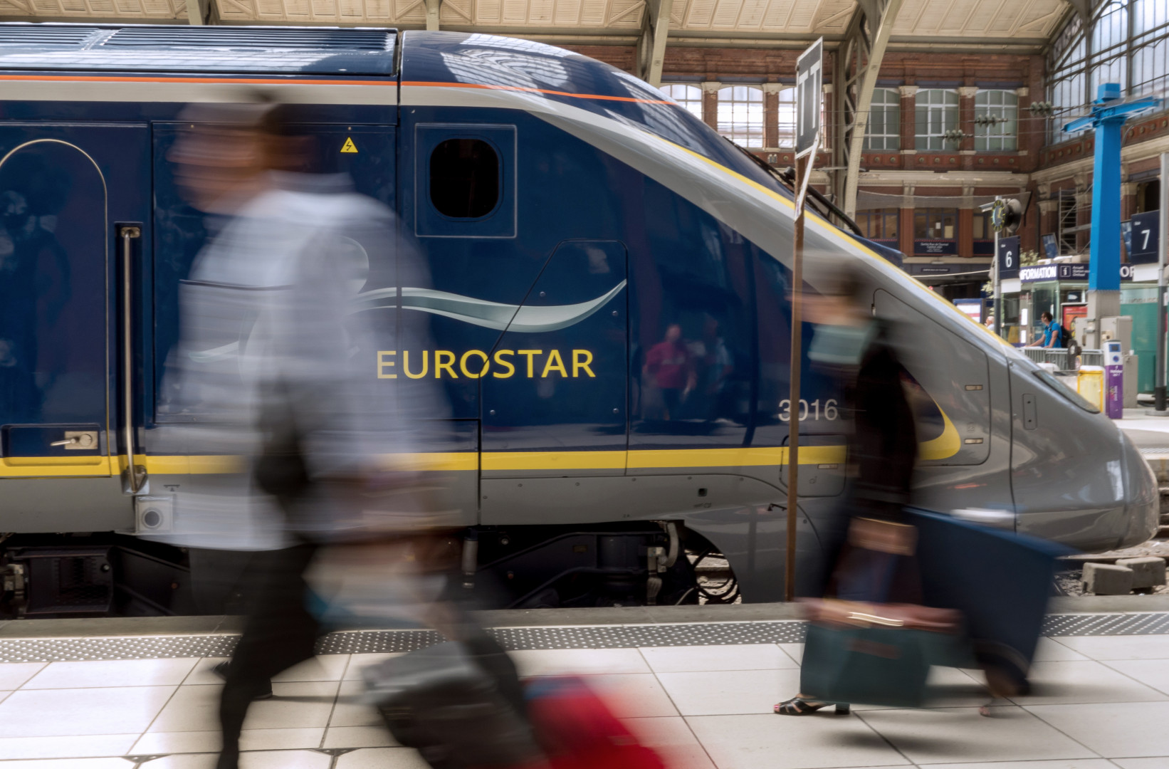 EN IMAGES - Eurostar : 20 ans de voyages