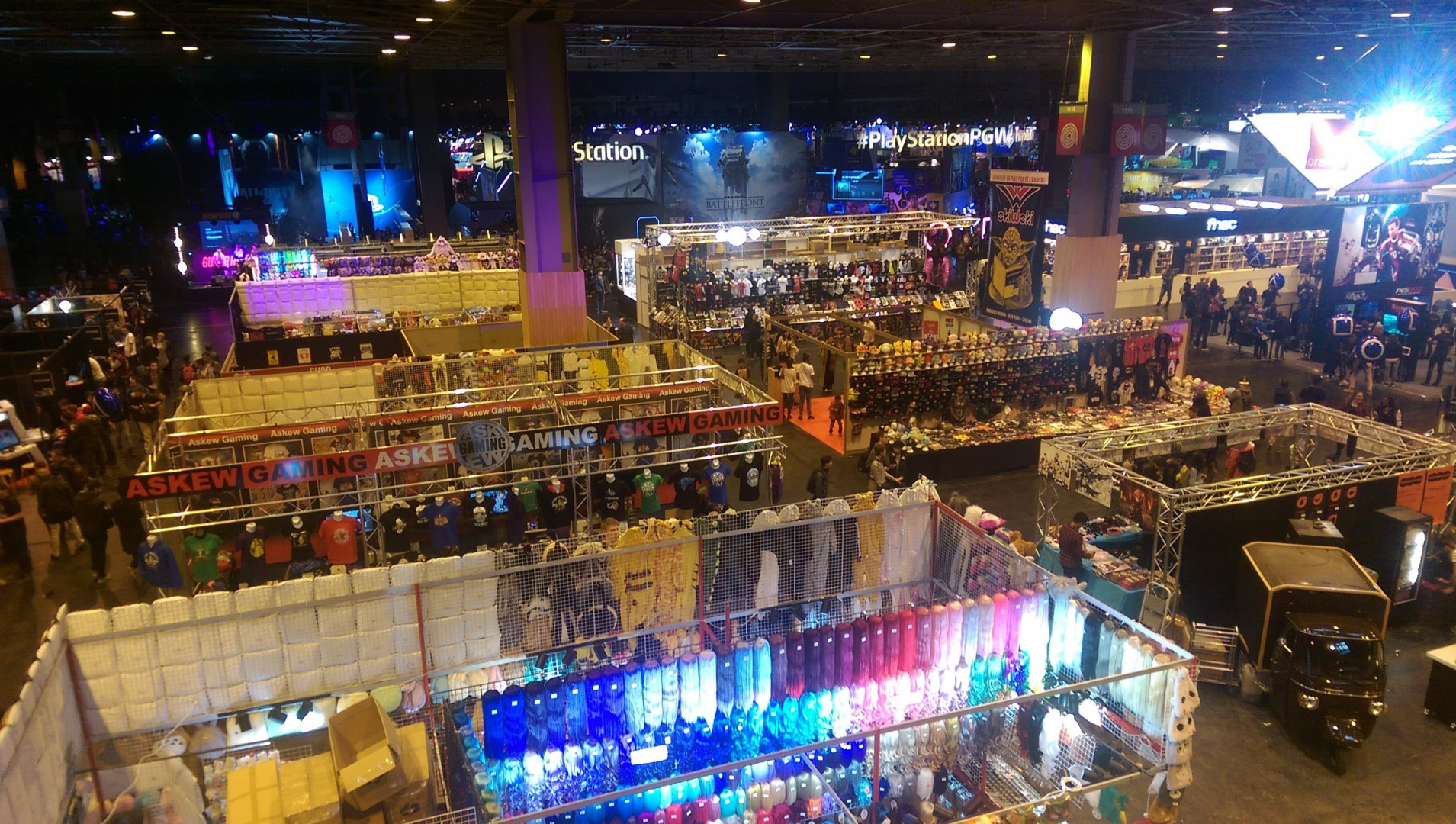 Paris Games Week : le rendez-vous des gamers a ouvert ses portes