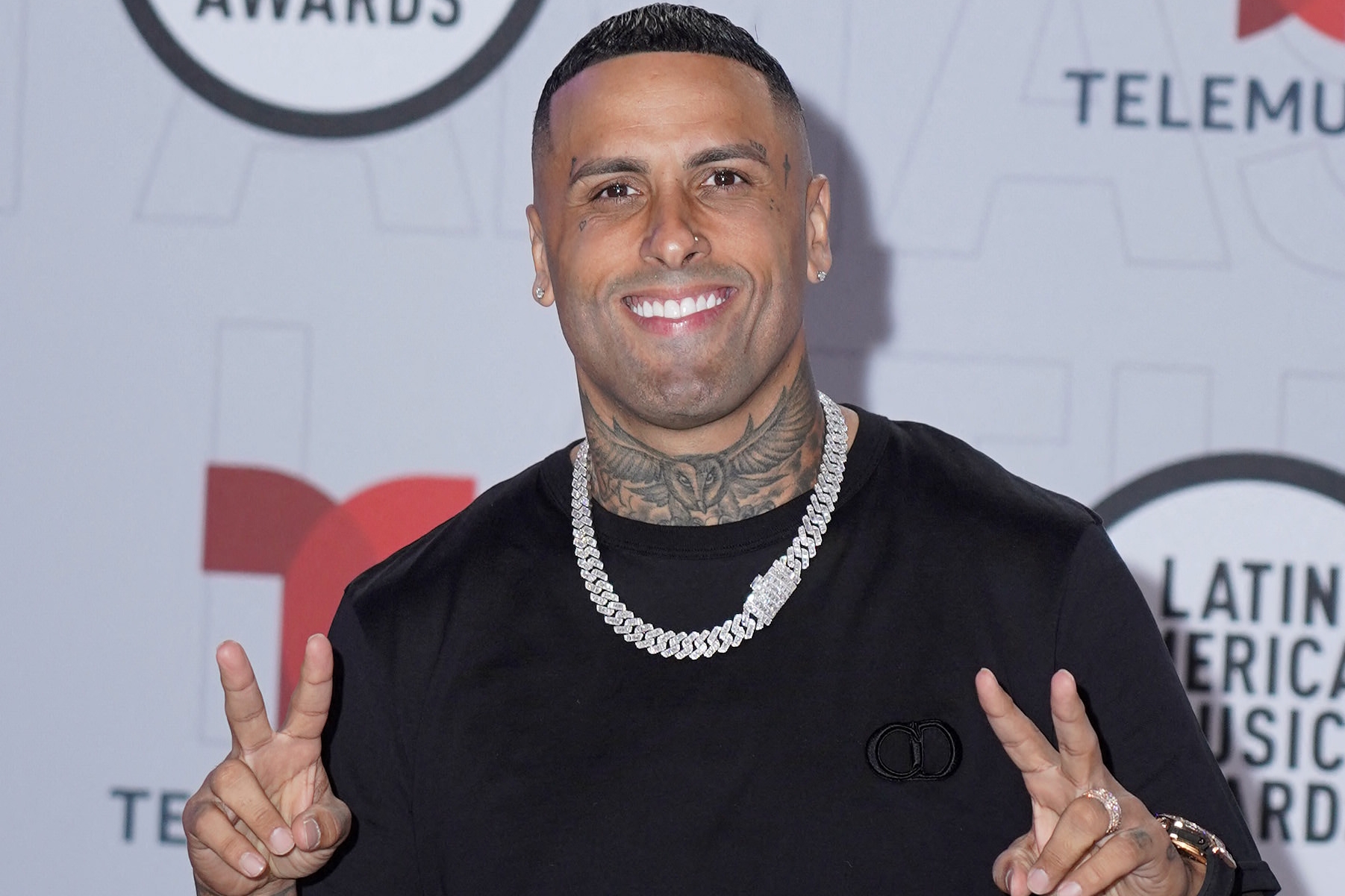 Nicky Jam dévoile son nouvel album "Infinity"