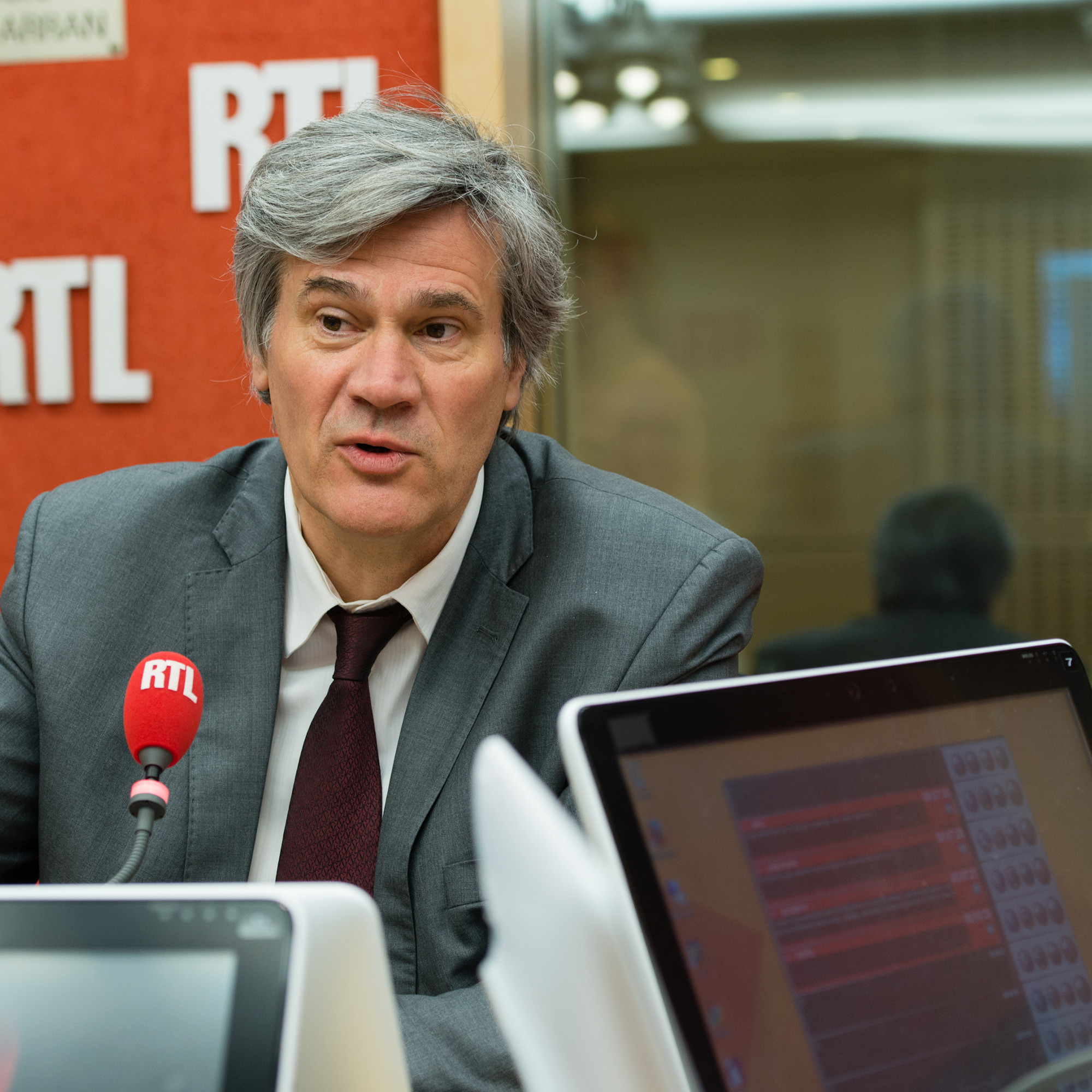 VIDÉO - Roms : "Il faut chercher à les faire retourner d'où ils ...