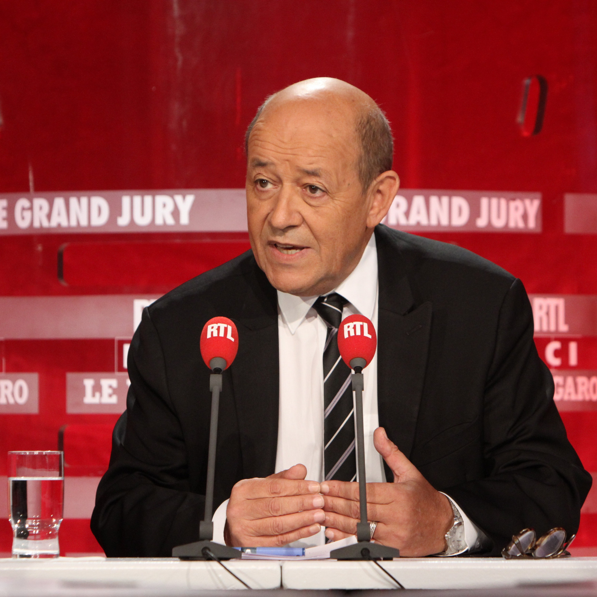 L'intervention française en Irak "sera longue", annonce Jean-Yves Le Drian