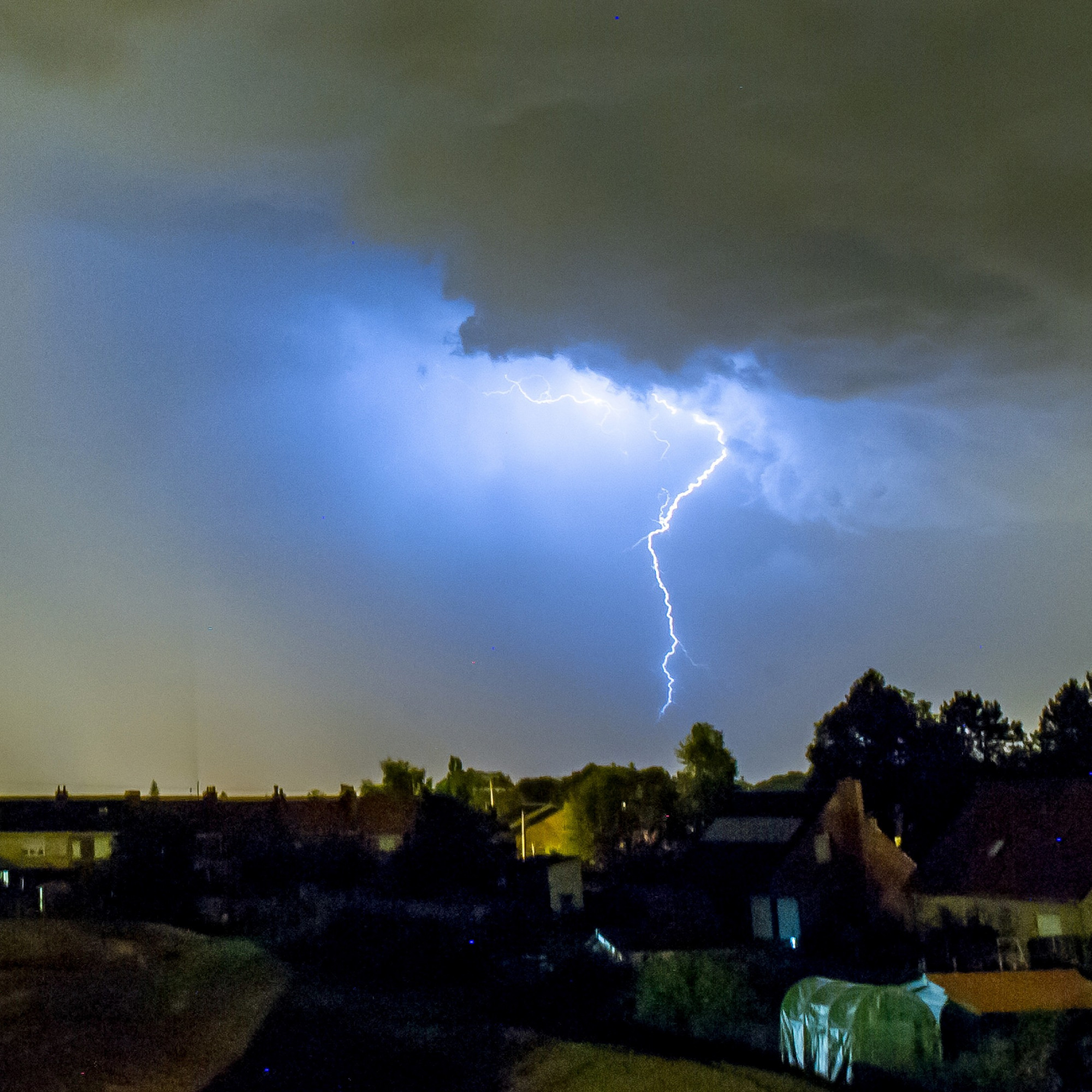 Orages : sept départements de l'ouest de la France placés en vigilance ...