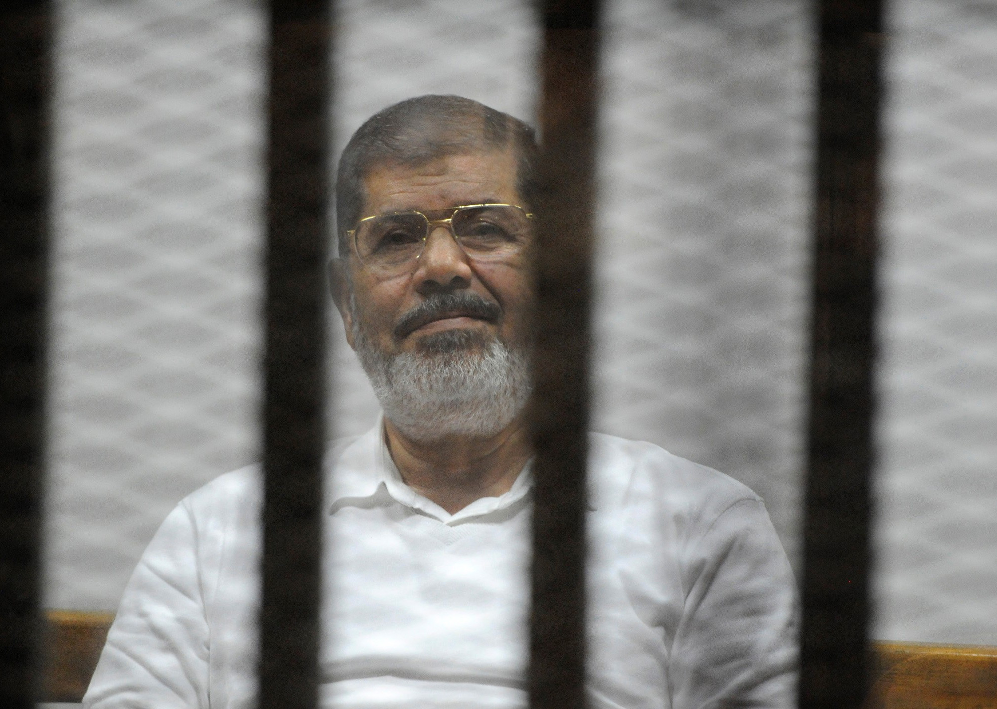 VIDÉO - Égypte : l'ex-président Mohamed Morsi condamné à mort