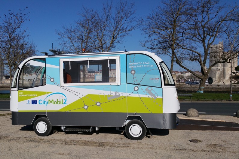La Rochelle teste un bus électrique sans chauffeur