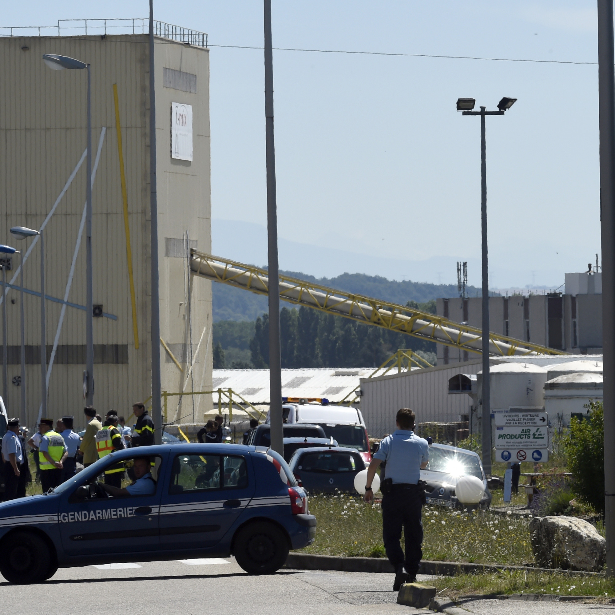 Attentat en Isère : une perquisition au domicile de Yassin Salhi