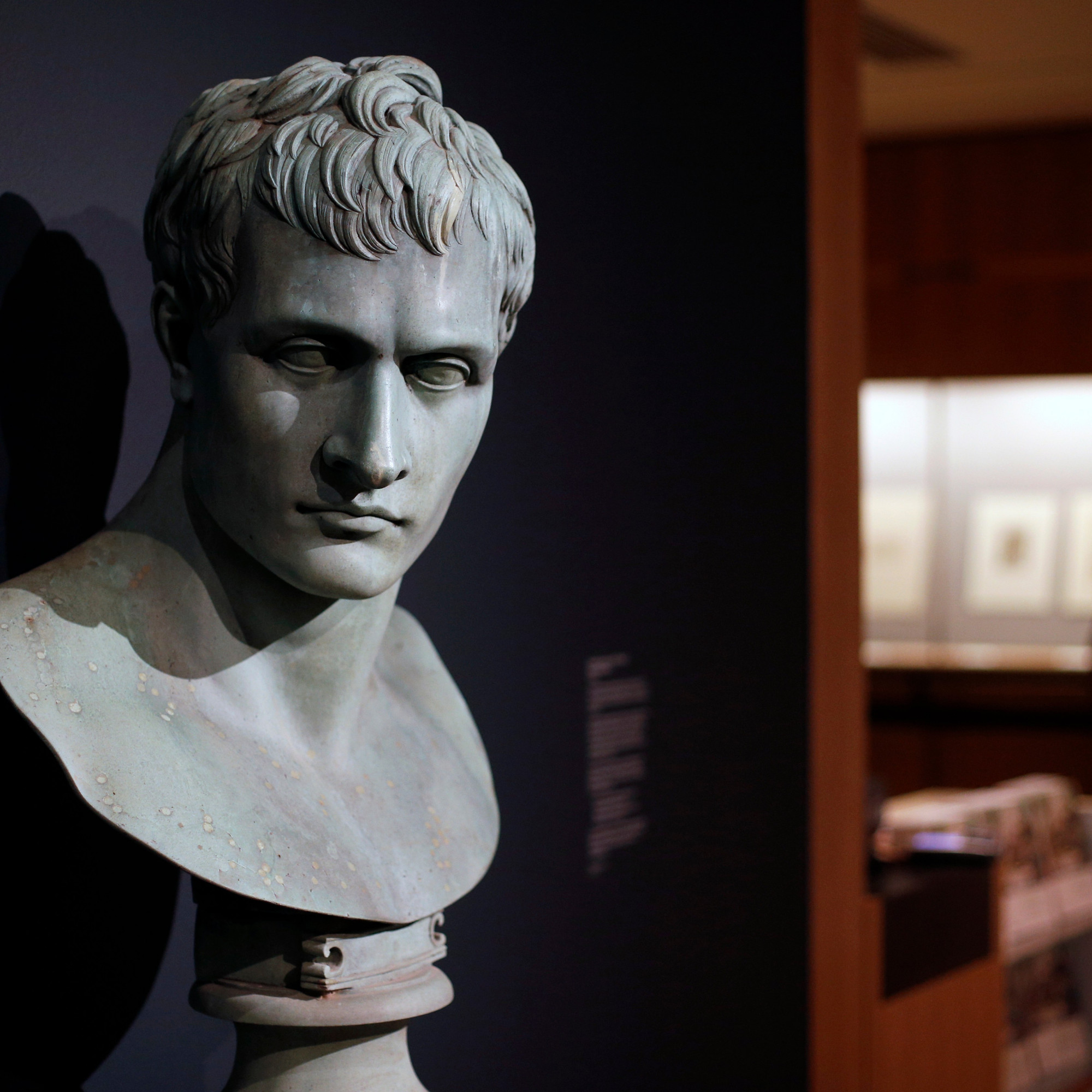 Le buste de Napoléon saccagé sur l'Île d'Aix