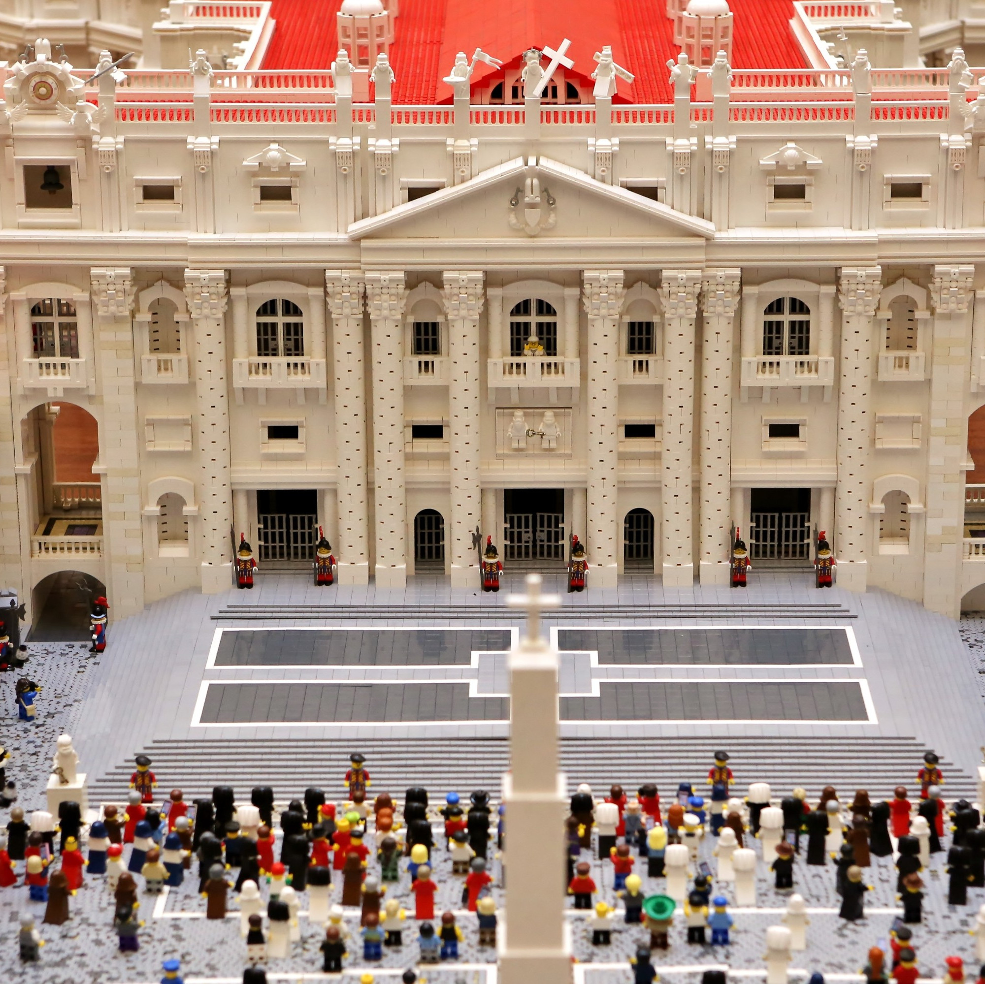 États-Unis : la Basilique Saint-Pierre recréée en Lego pour la venue du ...