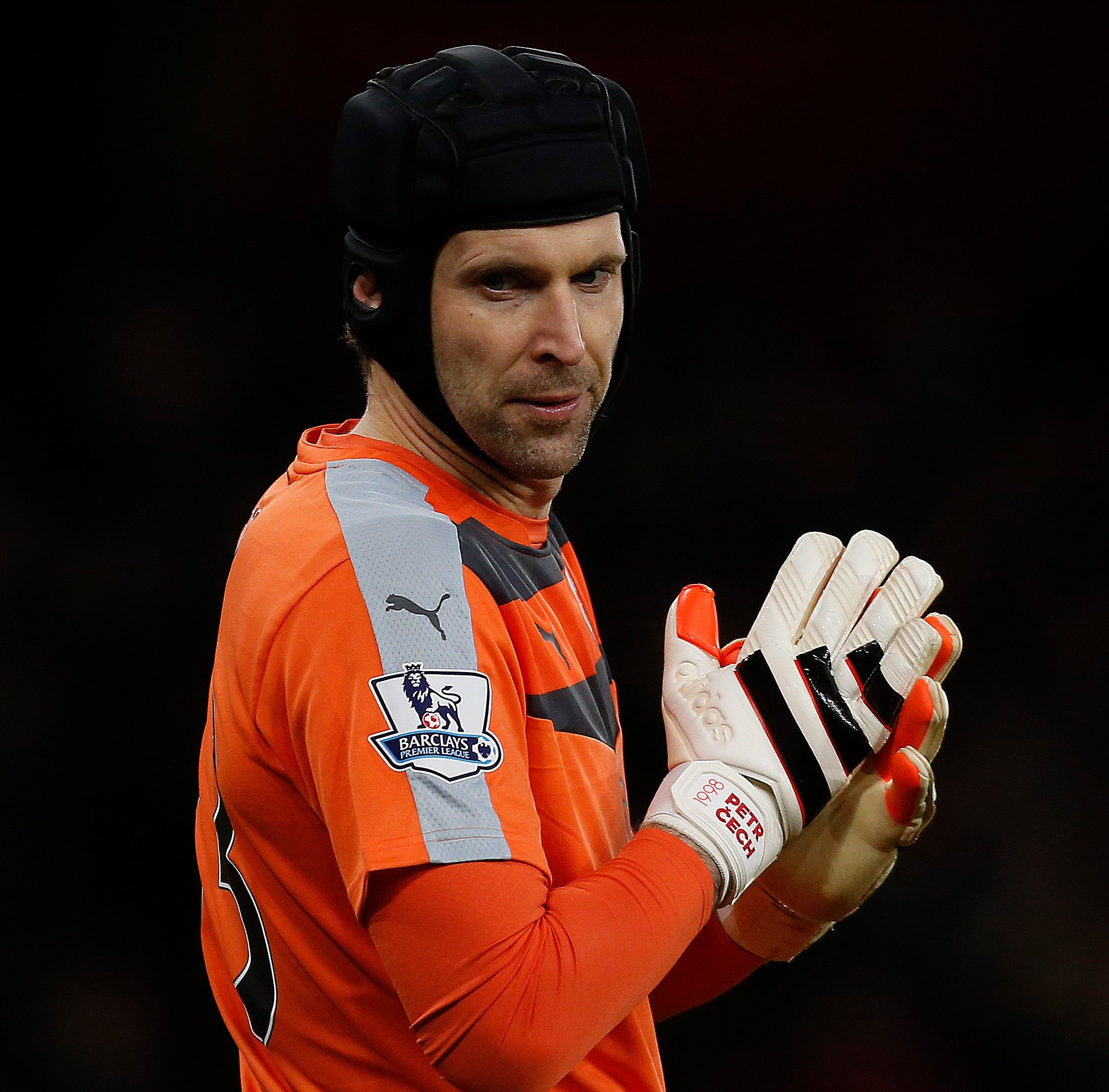 EN IMAGES - Petr Cech dépossède David James du record de "clean sheets ...