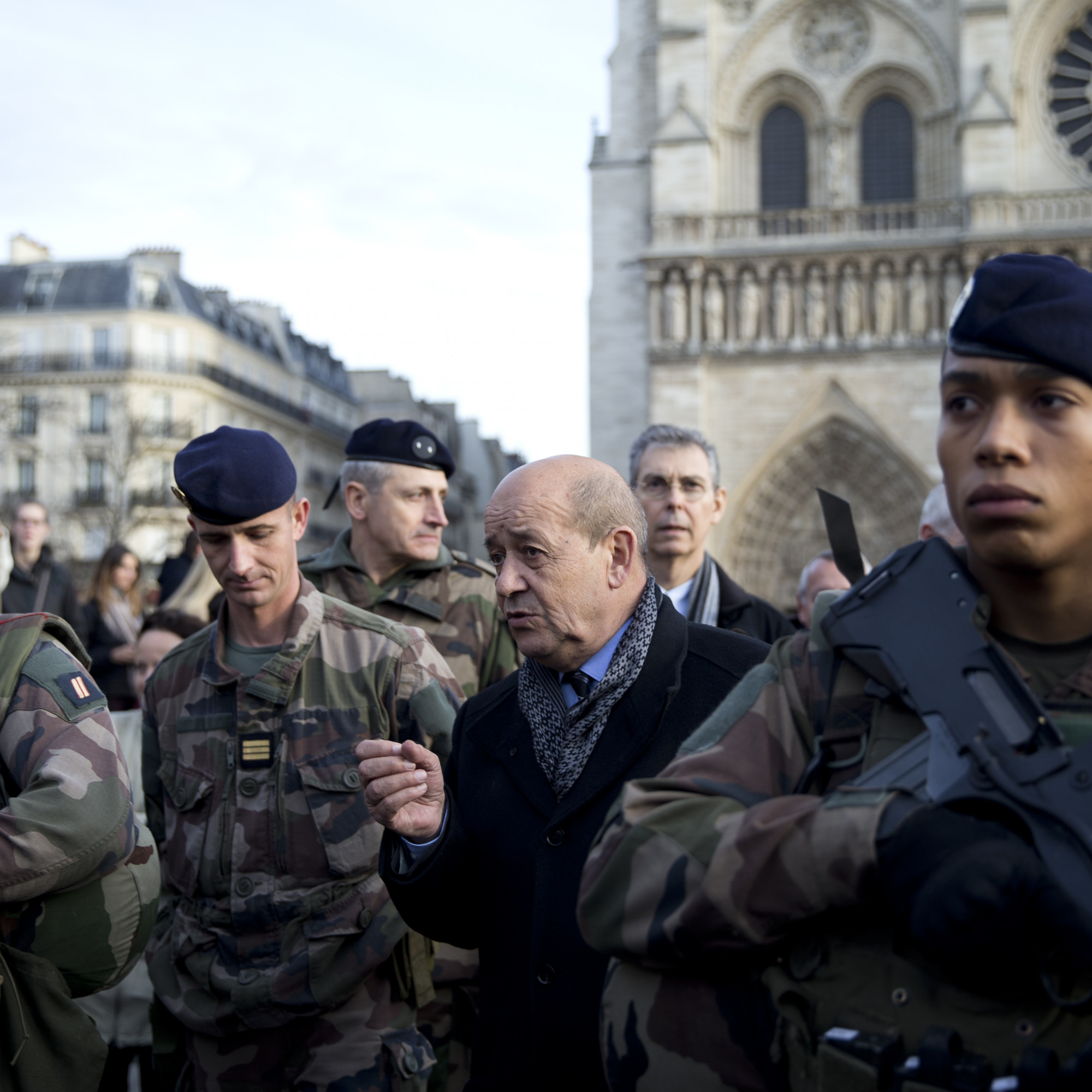 Attentat : 33% des Français font confiance au gouvernement