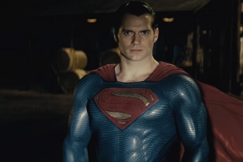 VIDÉOS - "Batman V Superman" : les deux super-héros partagent leurs ...