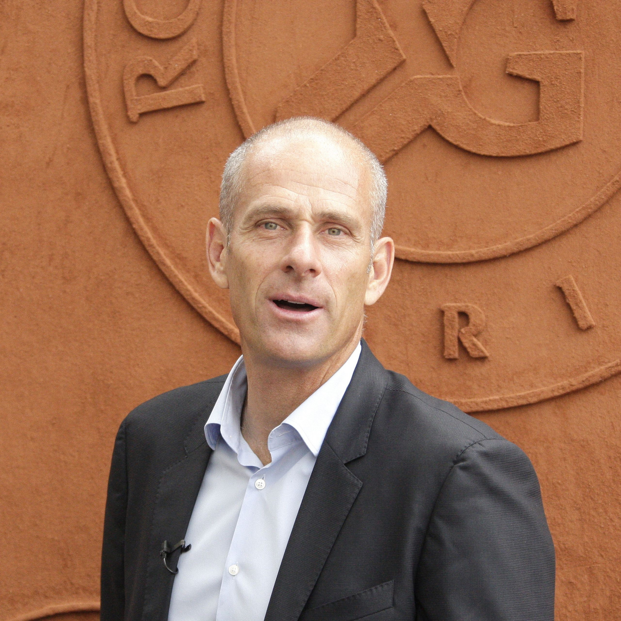 Roland-Garros : Guy Forget nommé directeur à la place de Gilbert Ysern
