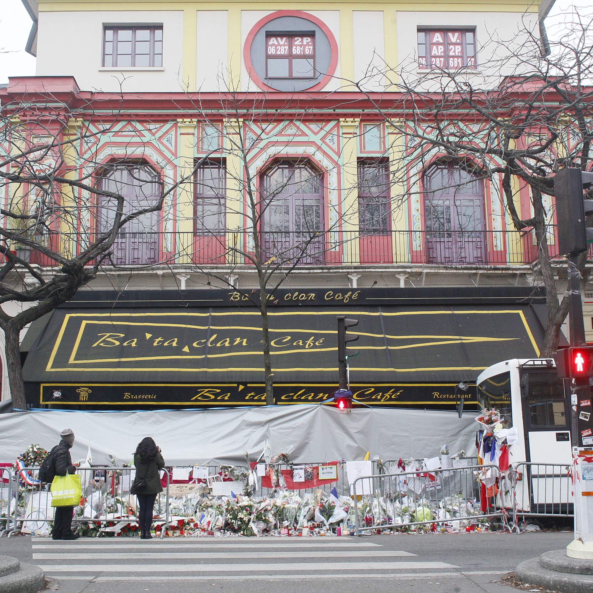 Attentats à Paris : le Bataclan était une cible des terroristes depuis ...