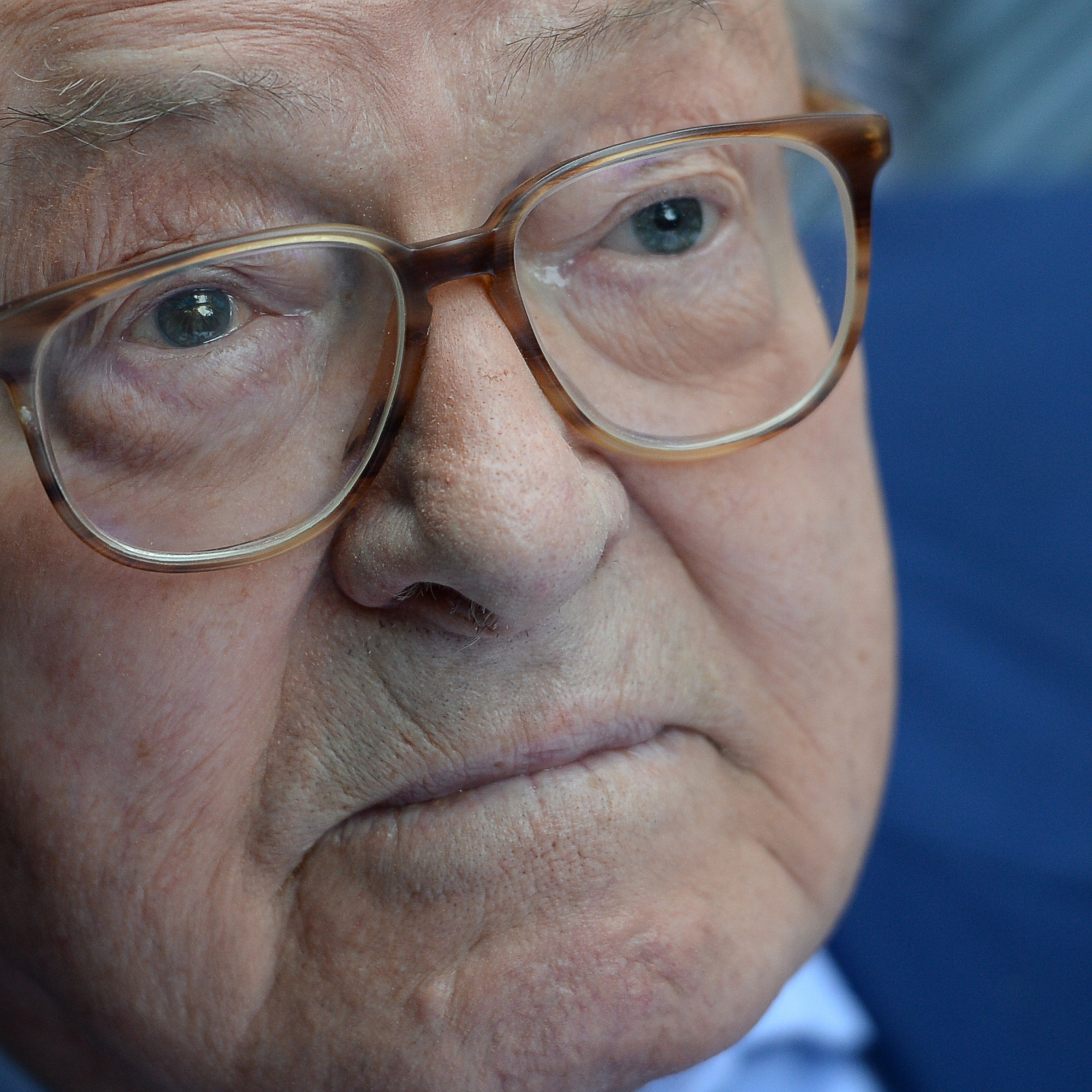 Jean-Marie Le Pen continue ses provocations et salue le "courage" du ...