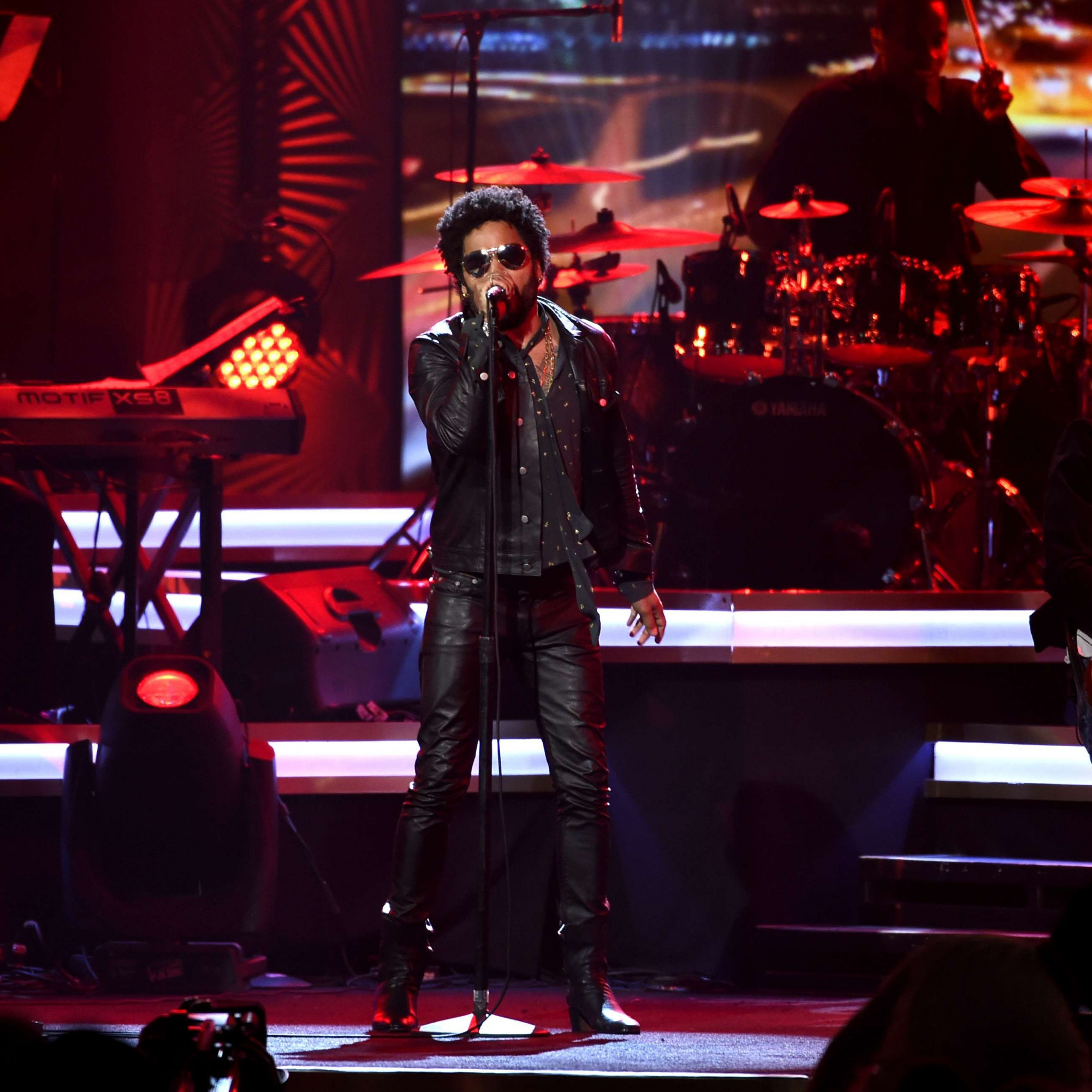 Ayo,Lenny Kravitz, Mickey 3D dans Nightlist