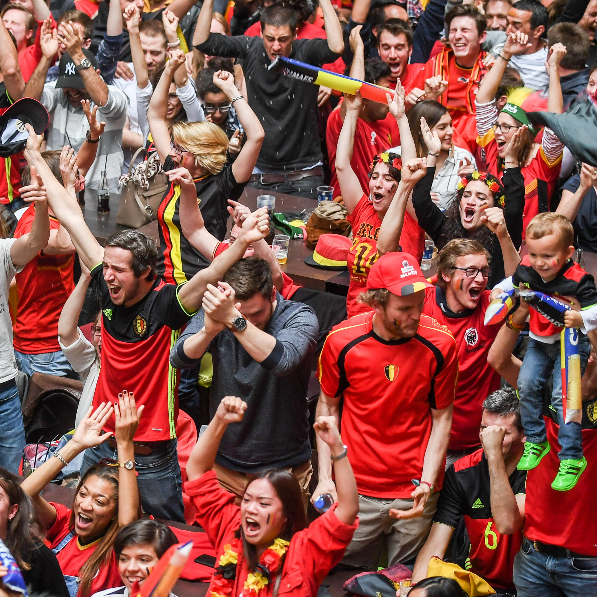 Euro 2016 : avec #AdopteUnBelge, les supporters des Diables Rouges ...