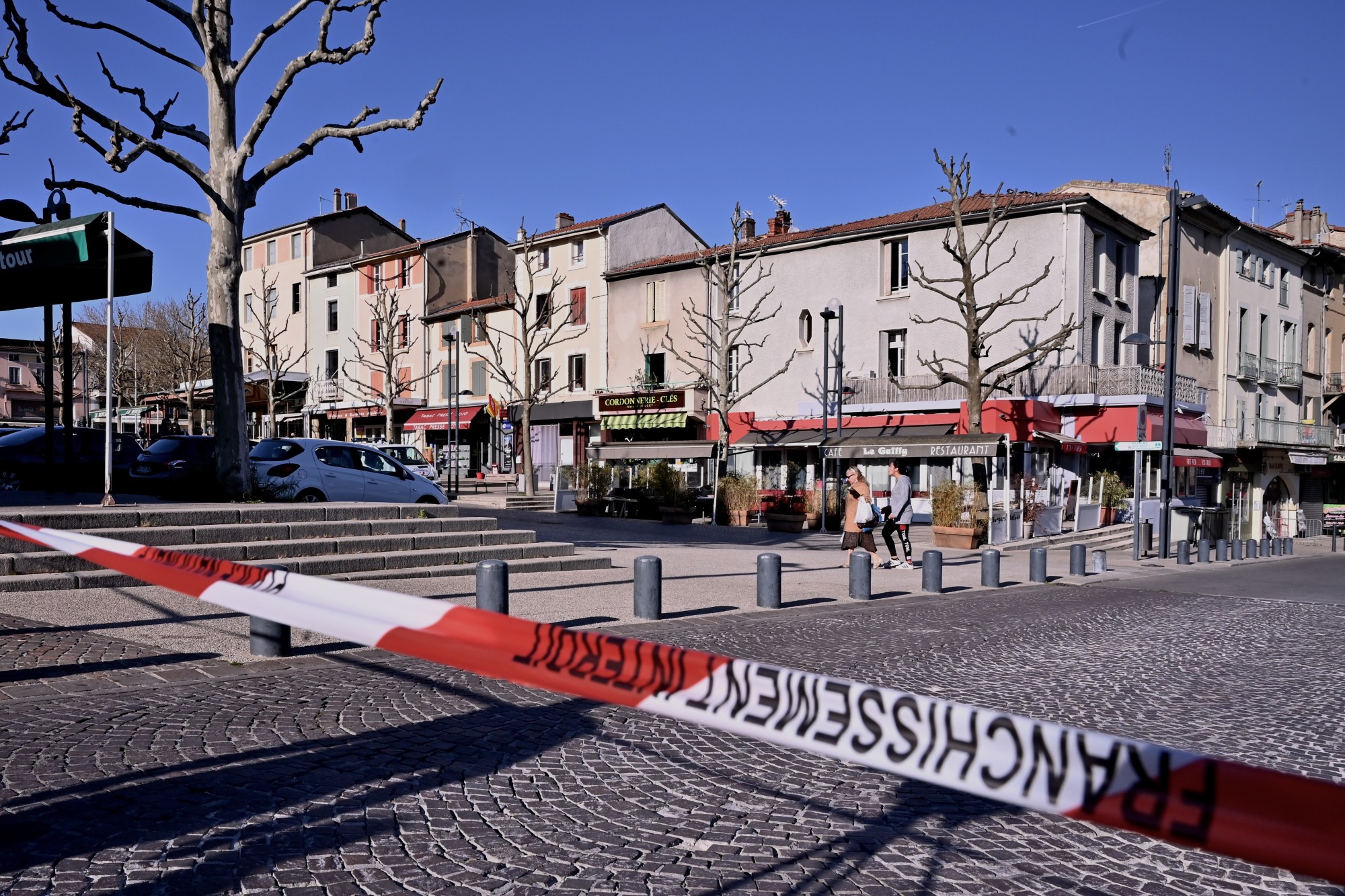 Attaque au couteau dans la Drôme : ce qu'a dit le suspect aux enquêteurs Attaque au couteau dans la Drôme : ce qu'a dit le suspect aux enquêteurs