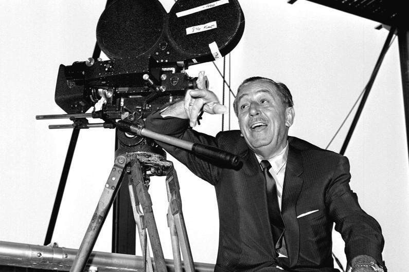 VIDÉOS - Walt Disney est mort il y a 50 ans : les 4 dates-clés de sa vie