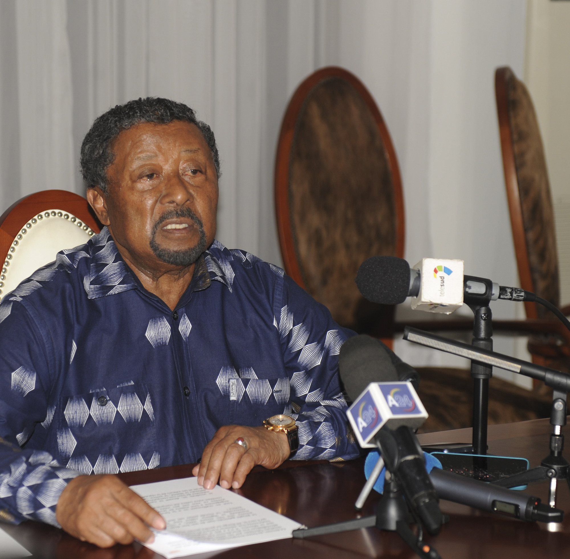 Gabon : le candidat à la présidentielle défait, Jean Ping, en appelle à ...
