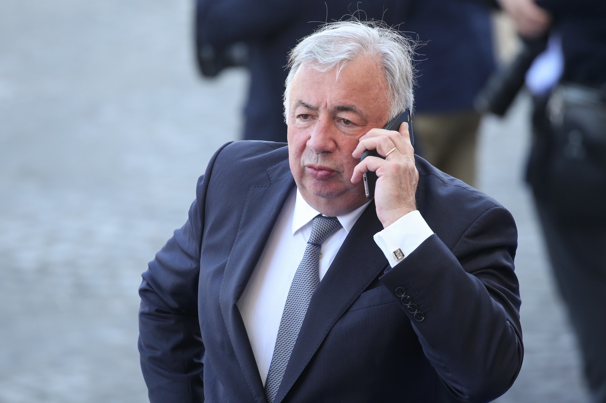 Gérard Larcher candidat à sa réélection à la présidence du Sénat