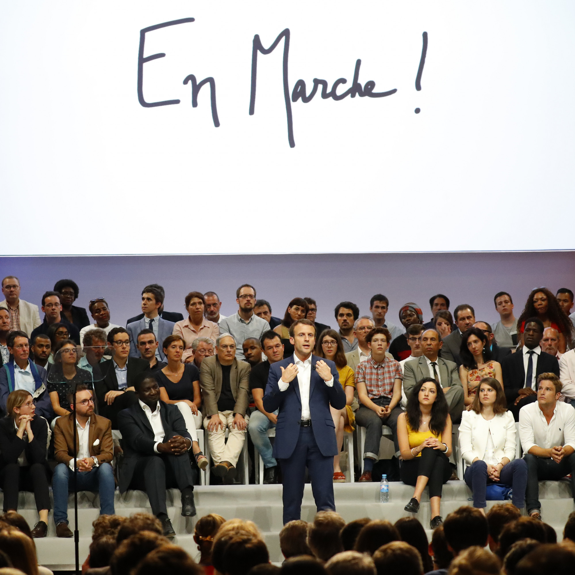 Législatives 2017 : "En Marche!" annoncé gagnant en juin