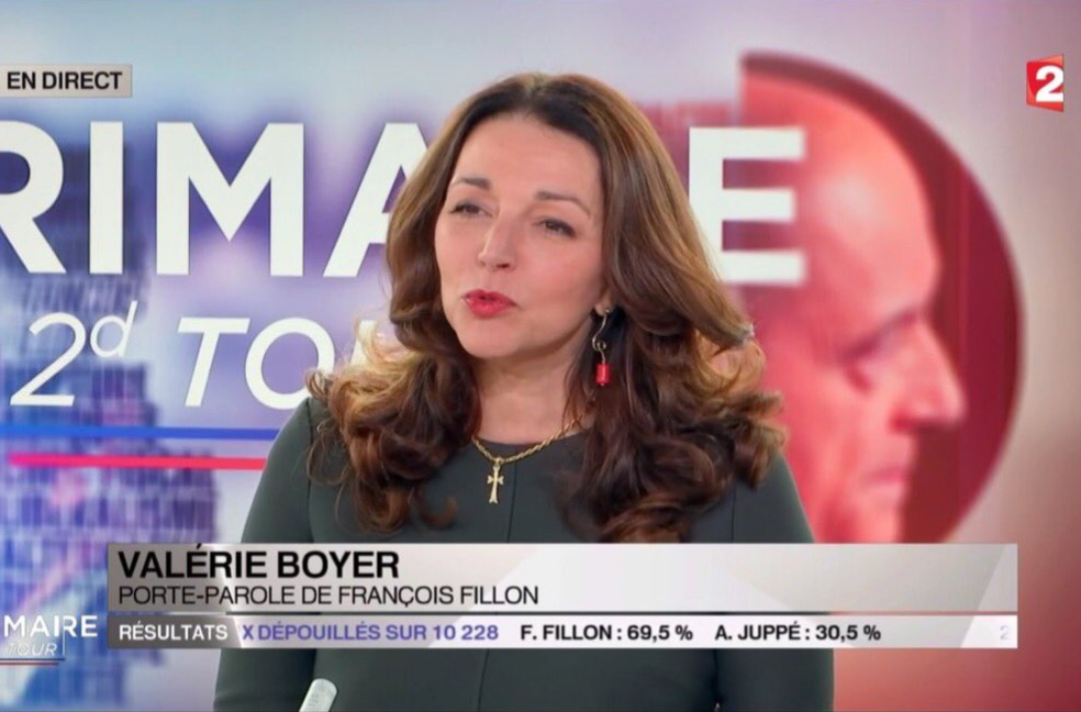 Victoire de François Fillon : Valérie Boyer apparaît avec une croix et ...
