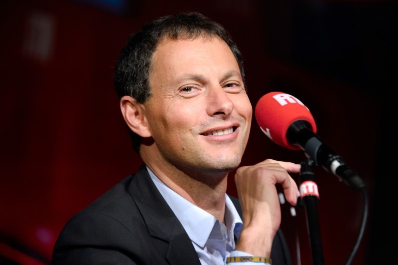 Marc-Olivier Fogiel fête ses 25 ans de carrière