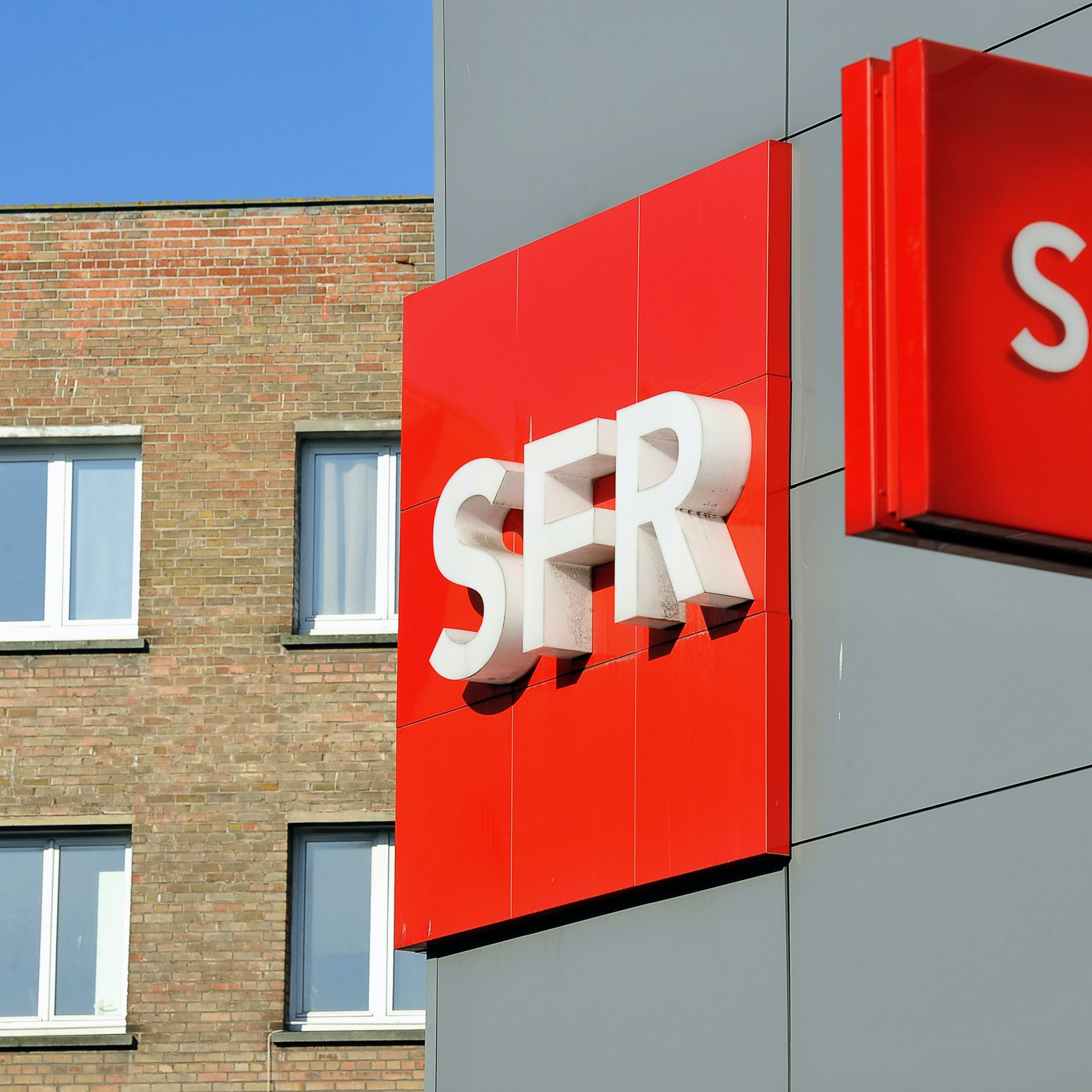 R seau SFR Fin De La Panne Mobile compensations Pour Les Clients