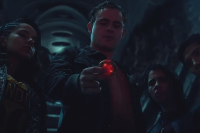 VIDÉO - "Power Rangers" : les héros découvrent le Command Center dans ...