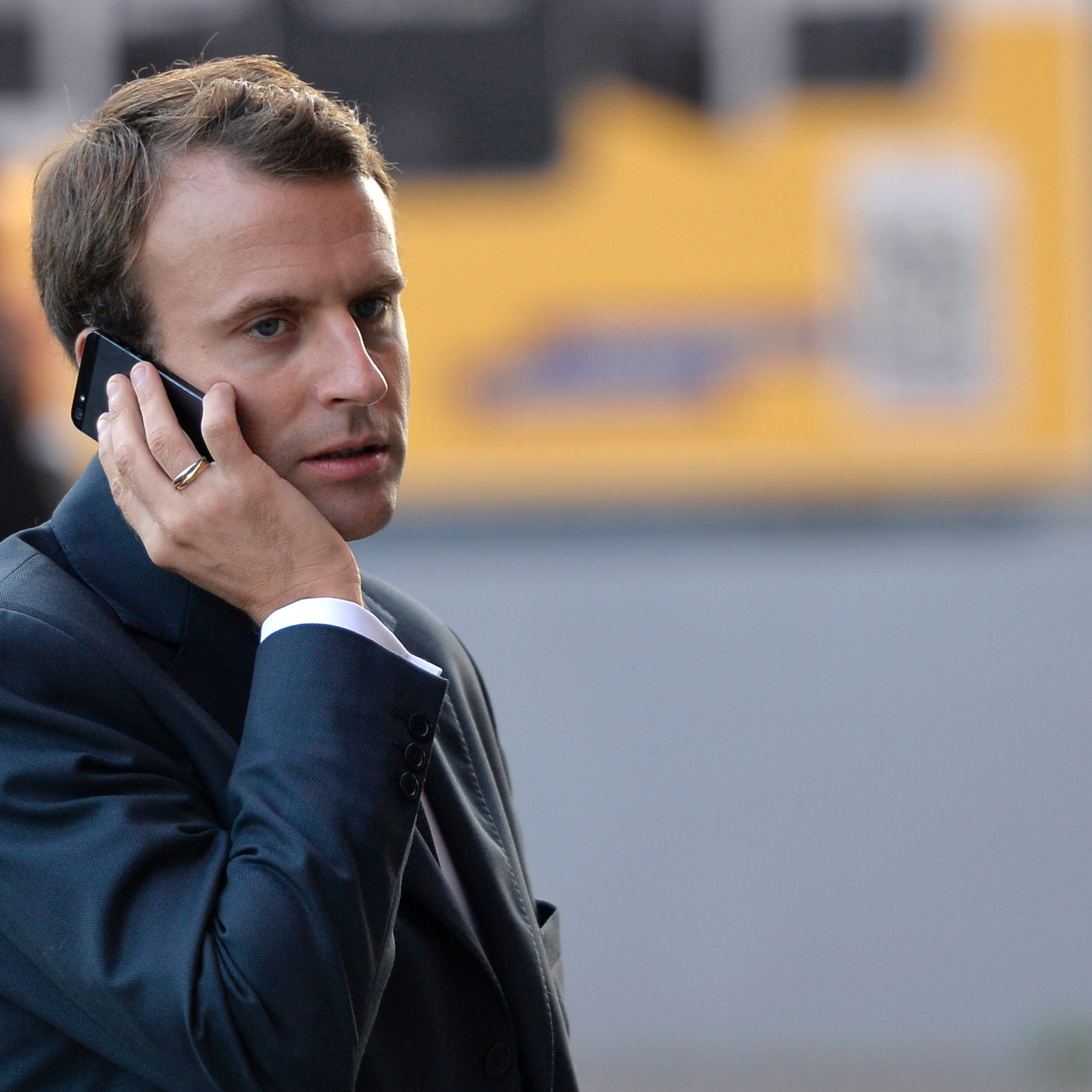 Emmanuel Macron, les "Macron Leaks" et les investitures REM : faire le tri