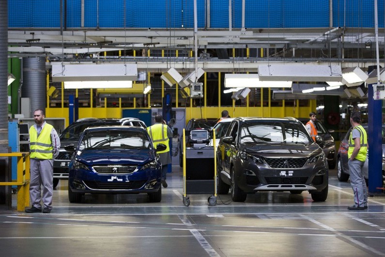 PSA recrute 1.000 intérimaires à Sochaux