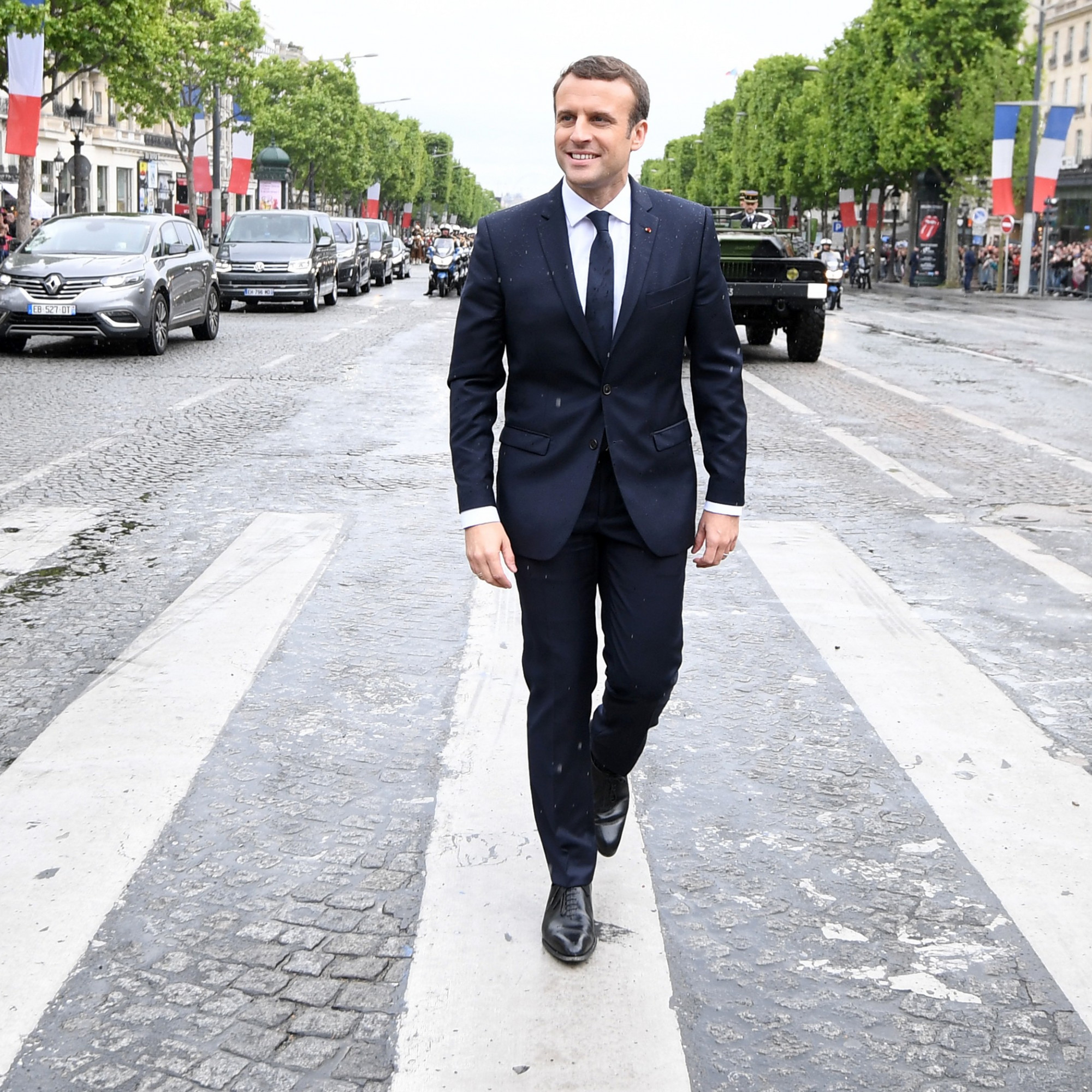 Emmanuel Macron : retard, attente et décret... Retour sur sa première ...