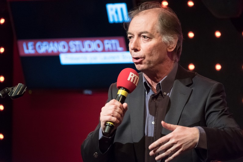 VIDÉOS - Philippe Chevallier joue 2 sketchs dans "Le Grand Studio RTL ...