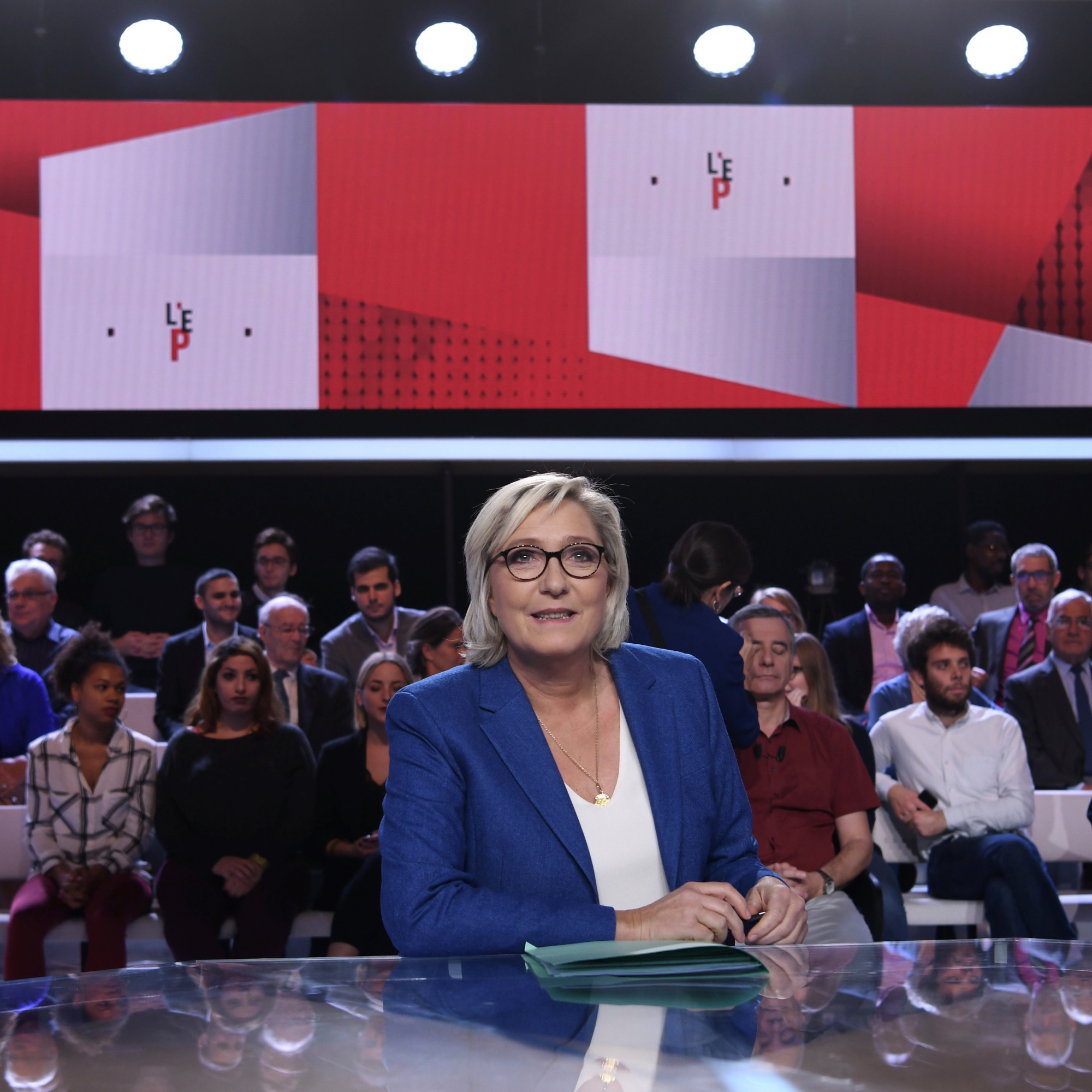 VIDÉOS - 5 points à retenir de "L'Émission Politique" de Marine Le Pen