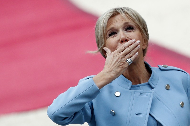 Le journal de 18h : Brigitte Macron s'engage contre le harcèlement scolaire Le journal de 18h : Brigitte Macron s'engage contre le harcèlement scolaire