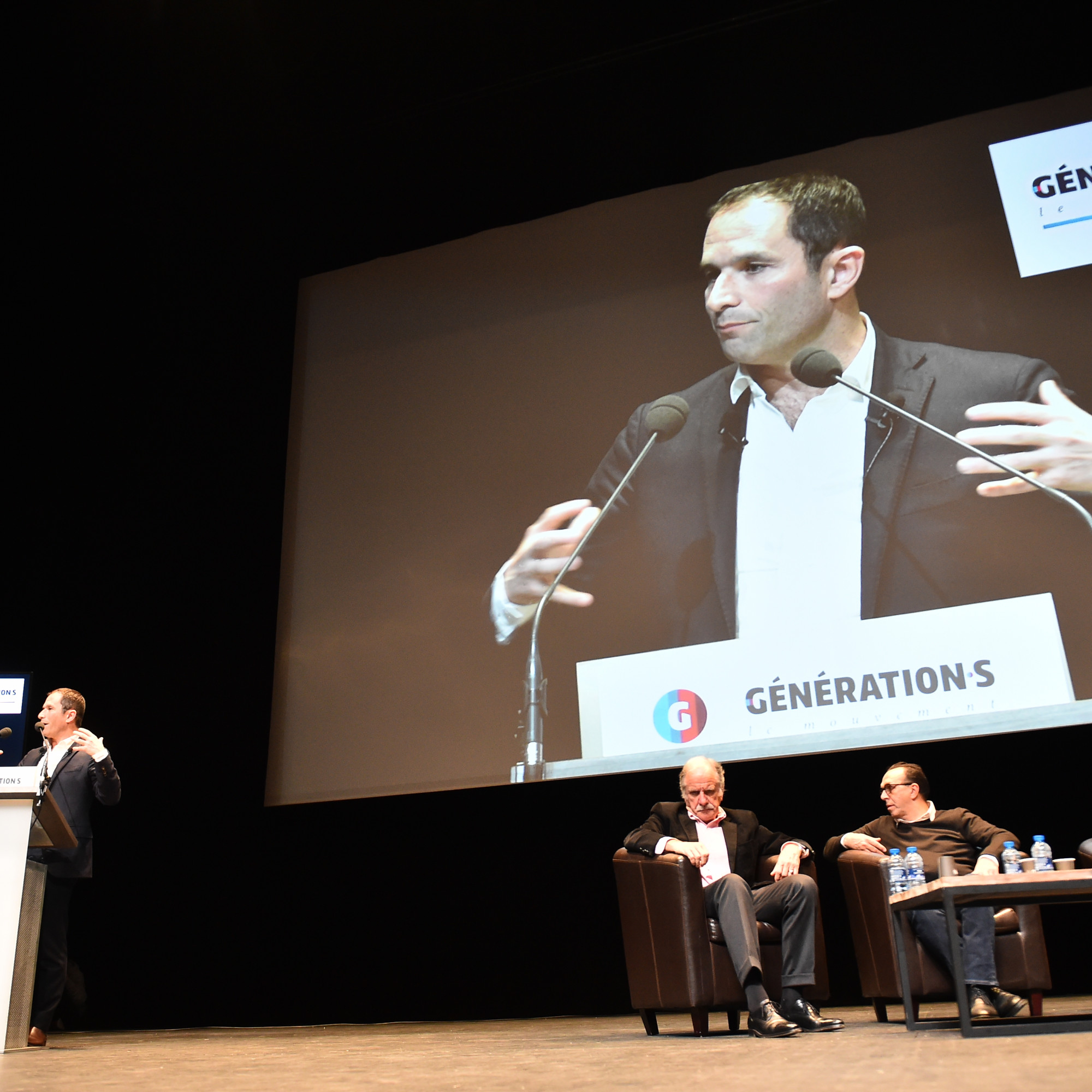 Benoît Hamon dévoile le nouveau nom de son mouvement, Génération.s Benoît Hamon dévoile le nouveau nom de son mouvement, Génération.s