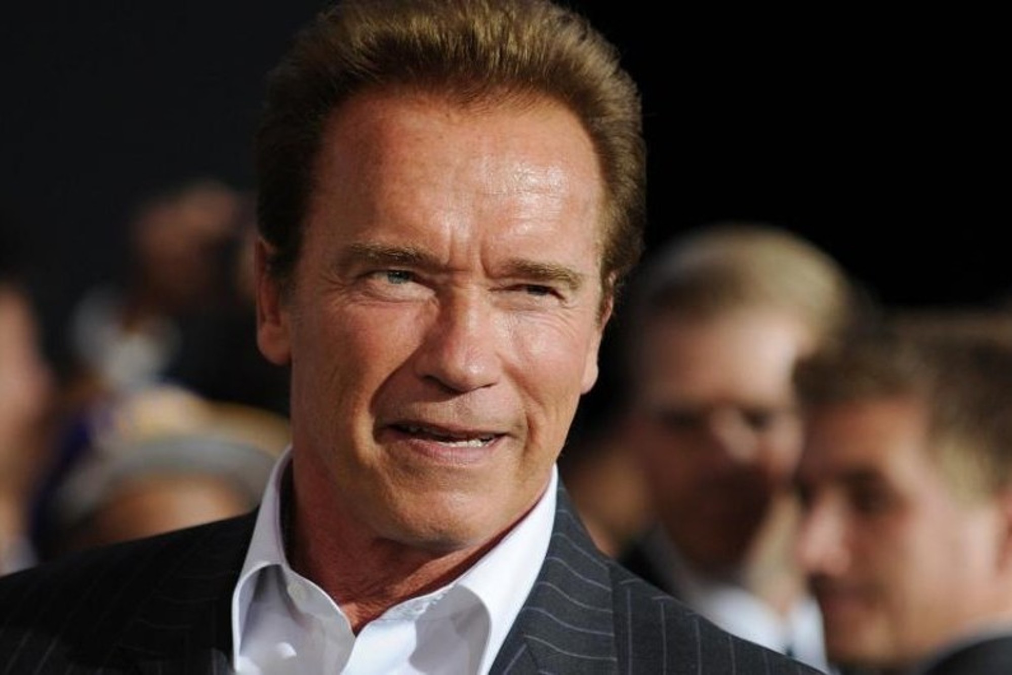 Arnold Schwarzenegger amuse la toile grâce à une photo de lui et Clint ...