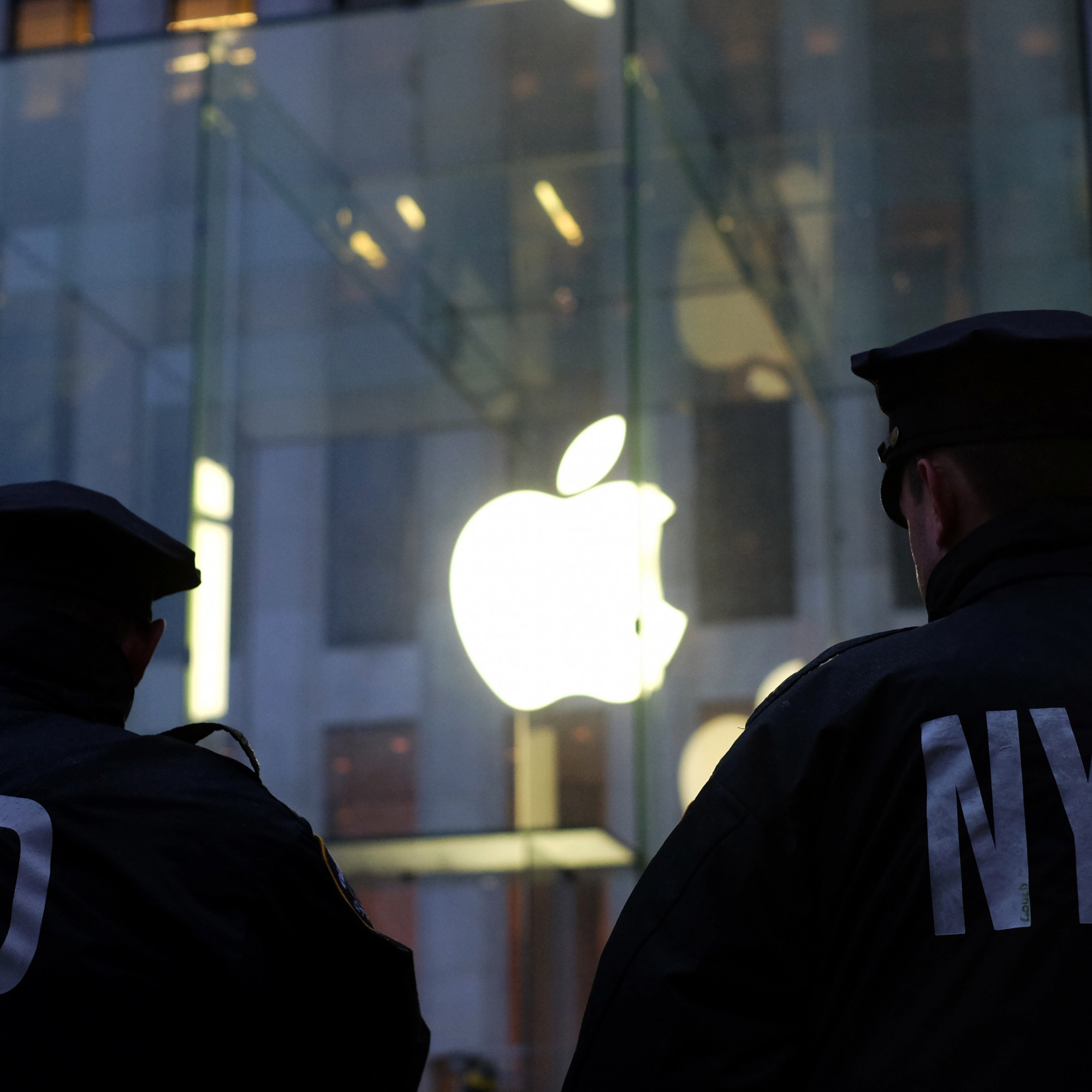 Apple : la police américaine est désormais capable de débloquer n ...
