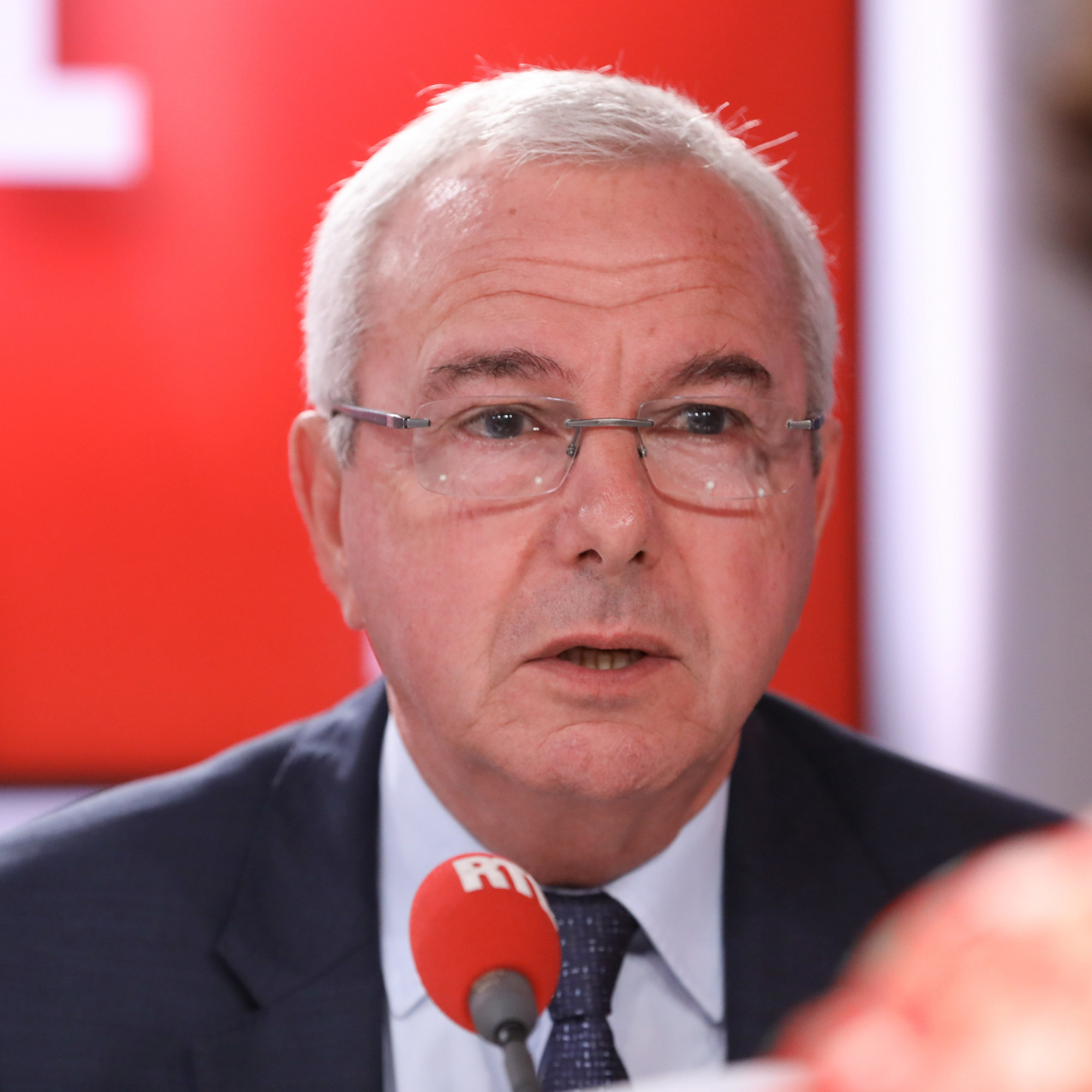 Migrants : "Un jour, la France peut se réveiller comme l'Italie", dit ...