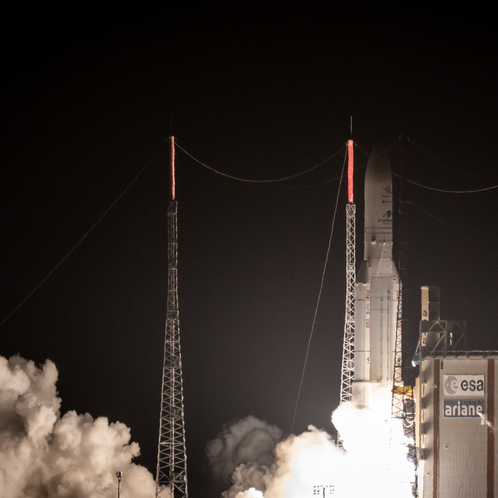 Décollage Réussi Pour Ariane 5 Et Bepicolombo Depuis Kourou