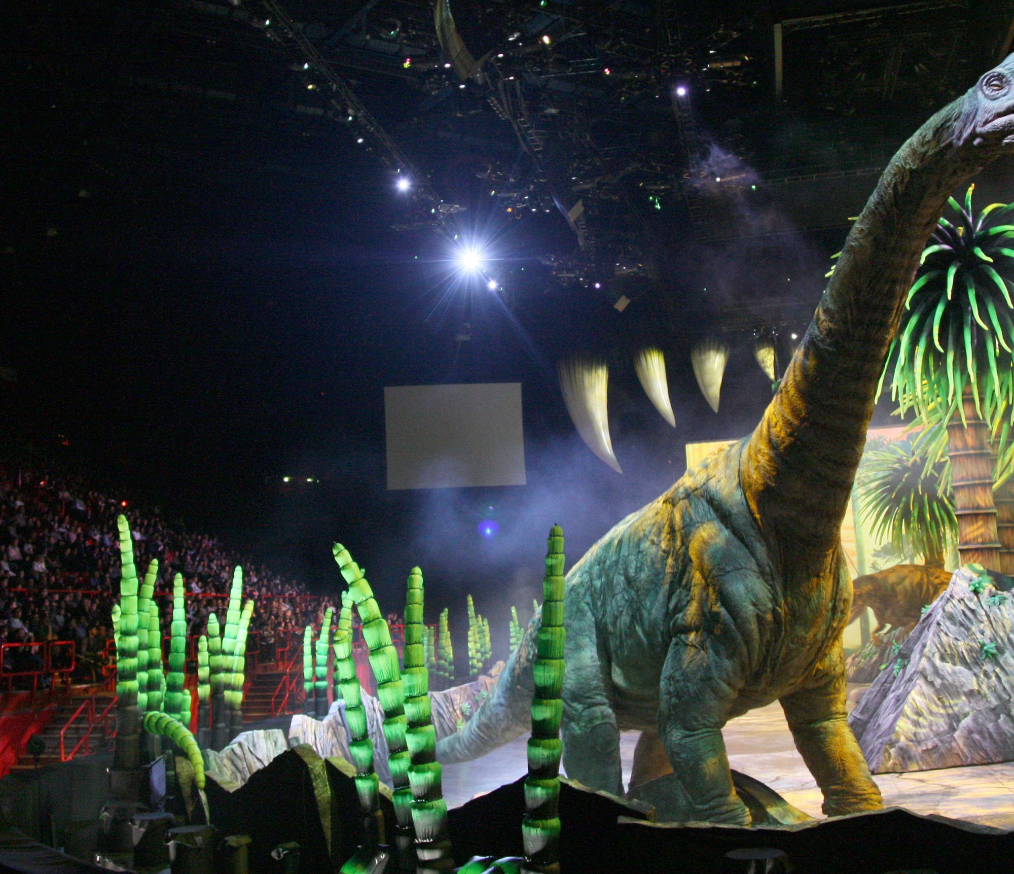 "La Marche des Dinosaures", "un très grand spectacle", dit son producteur