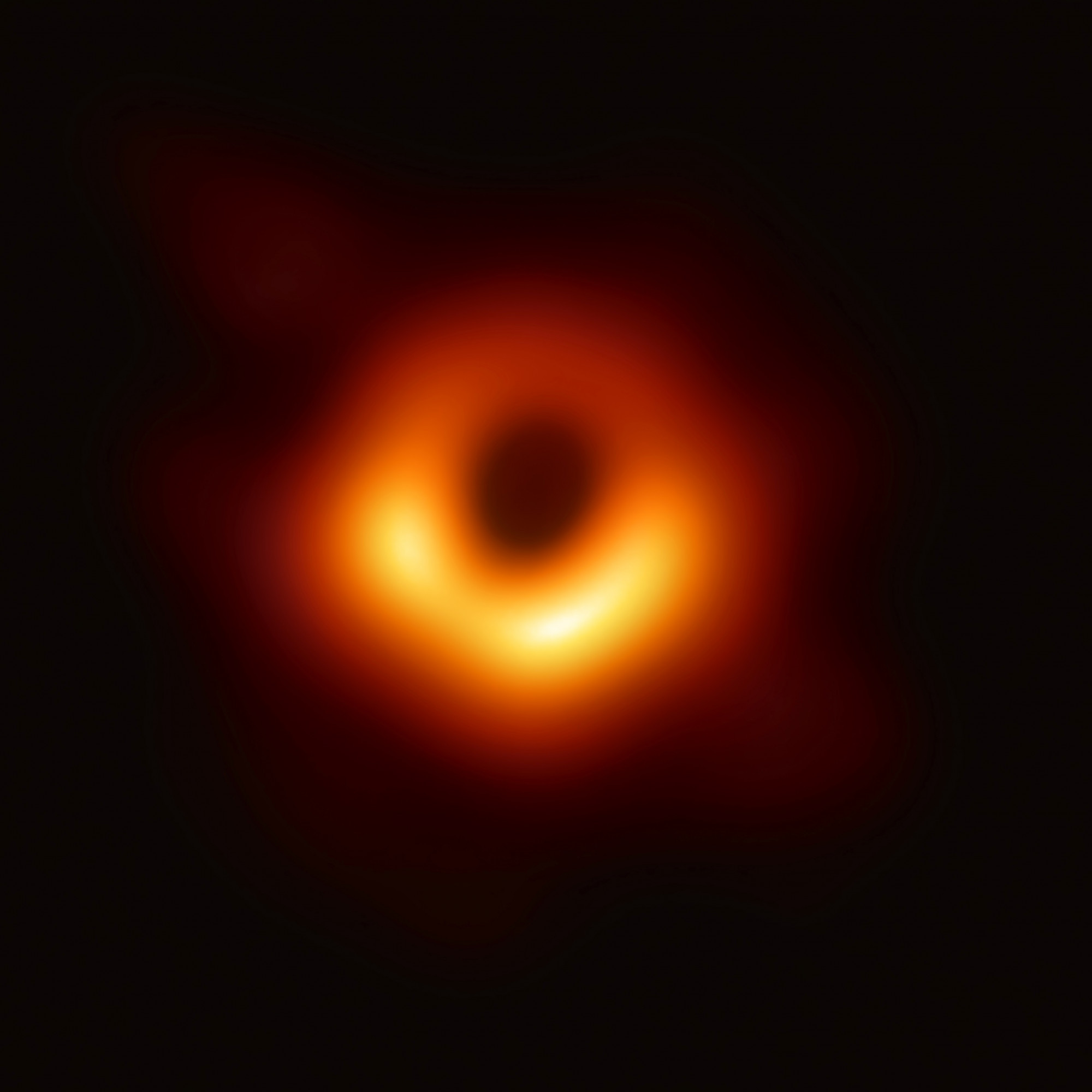 Le premier trou noir jamais observé par l'homme s'appelle désormais Powehi