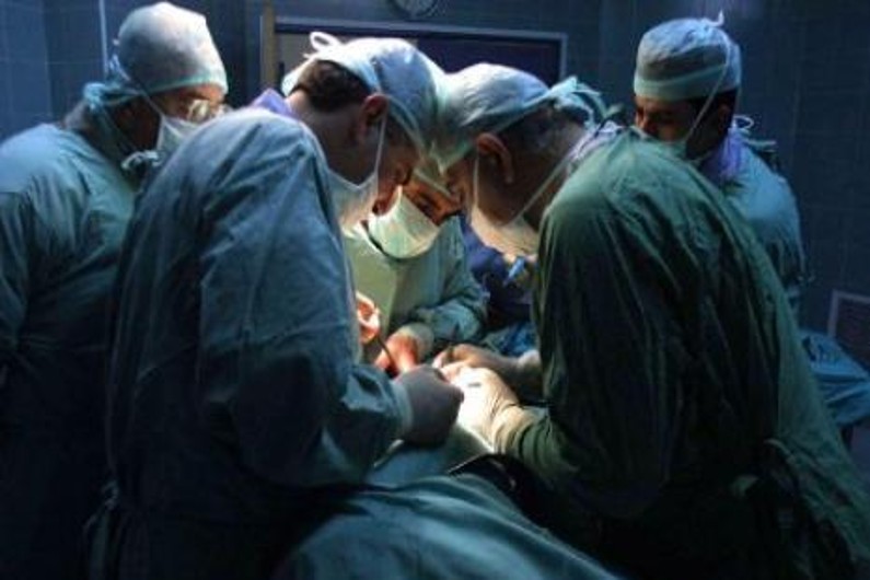 Le 3 décembre 1967 a été réalisée la première greffe du coeur