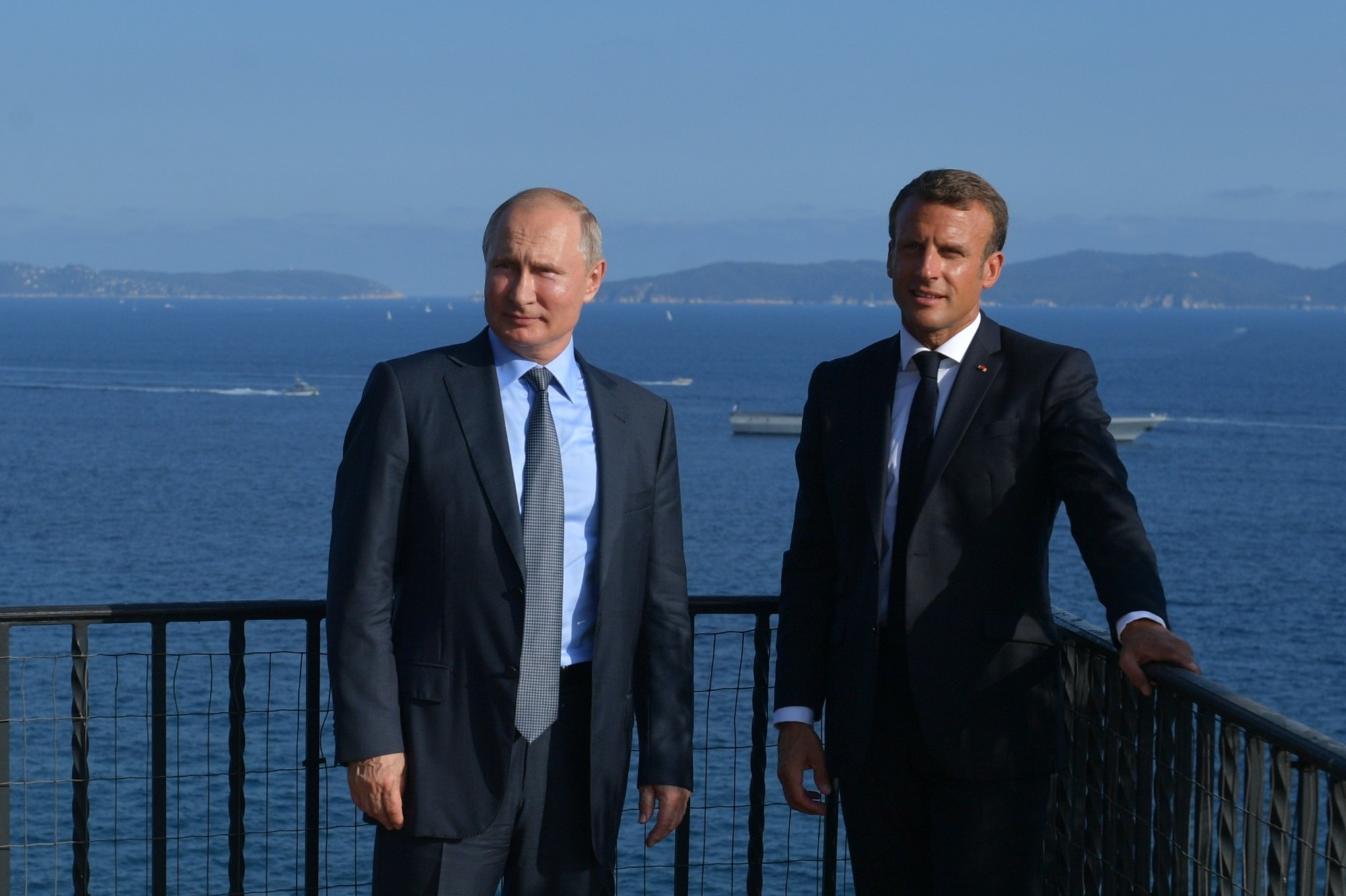 Rencontre Macron-Poutine : quel était le menu de leur dîner au Fort de ...