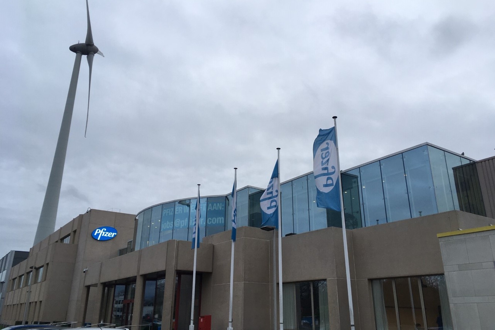 Coronavirus : le plus grand site Pfizer d'Europe, une fierté pour la ...